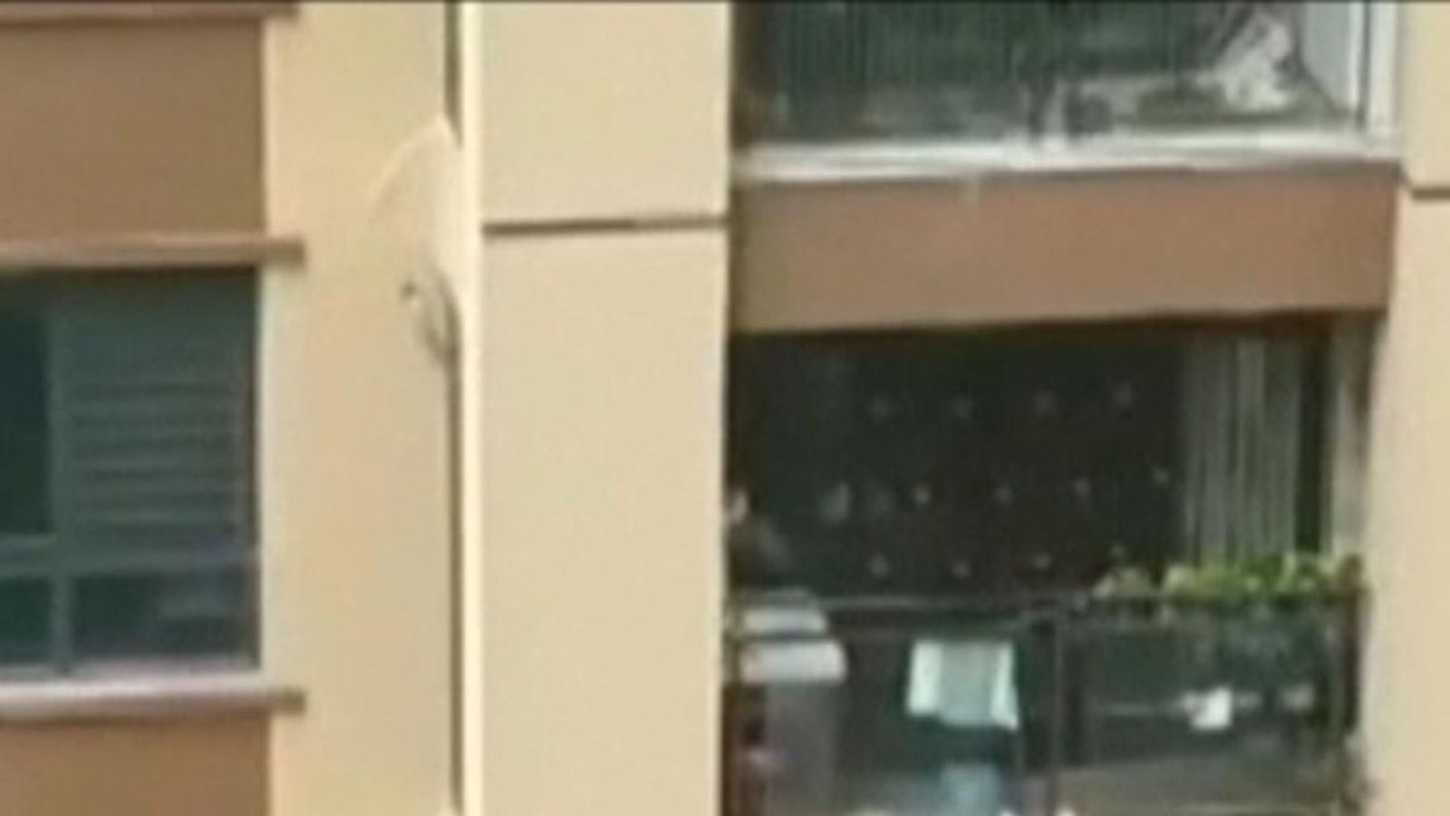 Toddler saved after sixth-floor fall in China | World News | Sky News