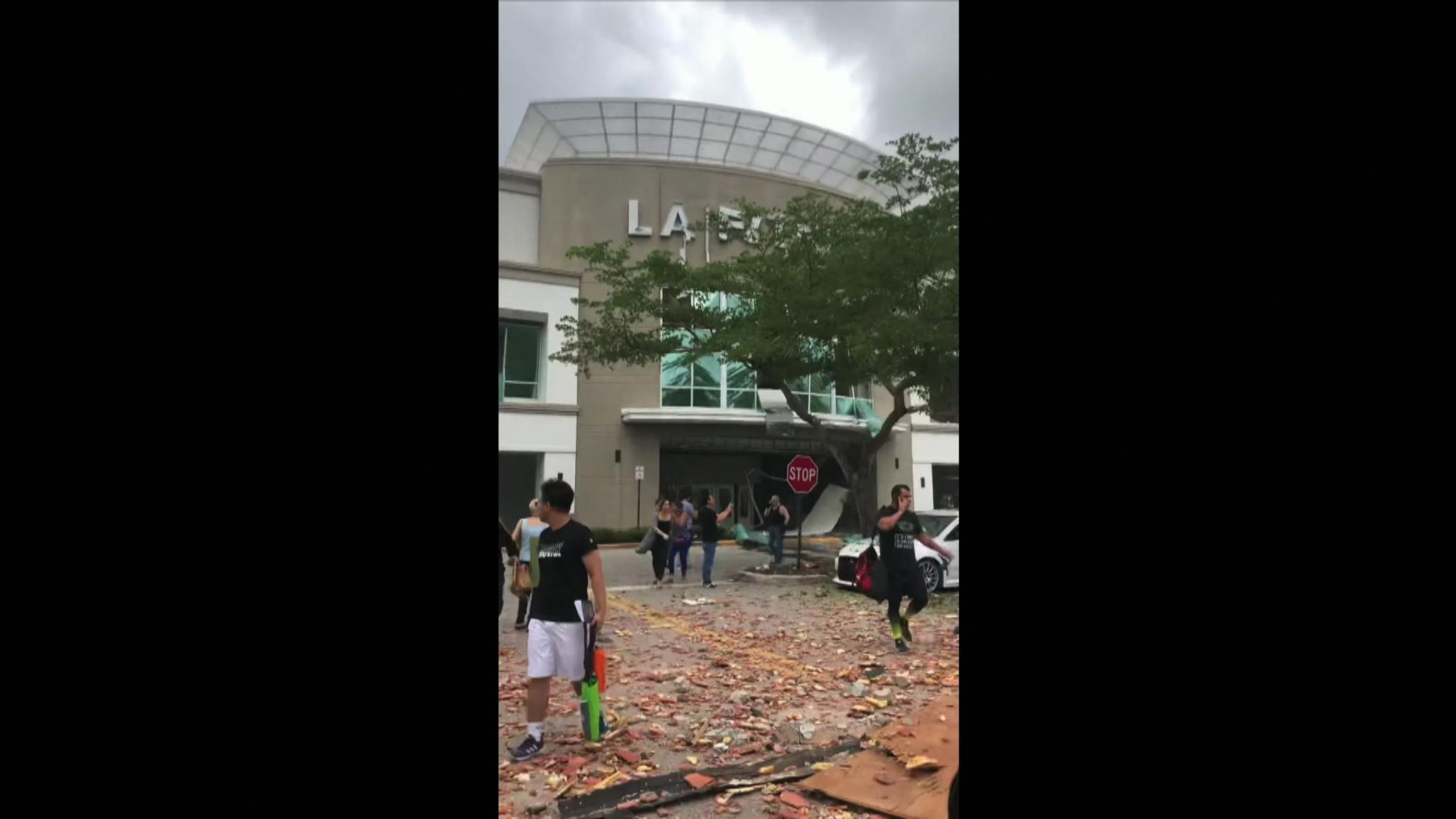 Florida explosion: At least 21 people injured in huge blast at shopping ...