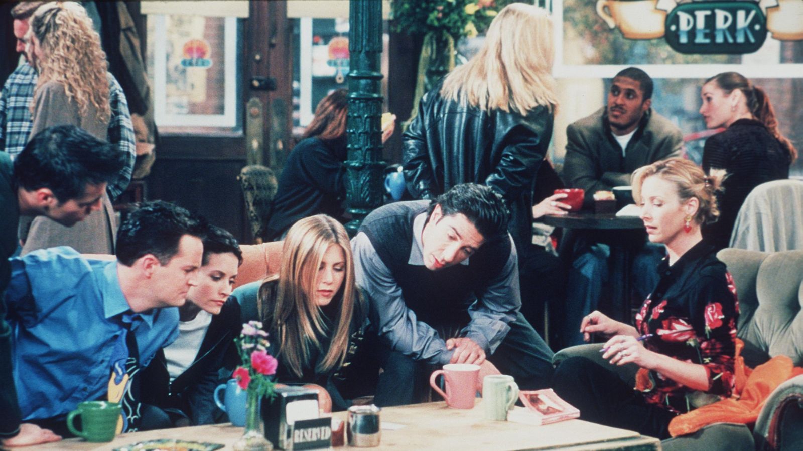 Friends fans go wild after Matthew Perry teases 'big news' on Twitter ...