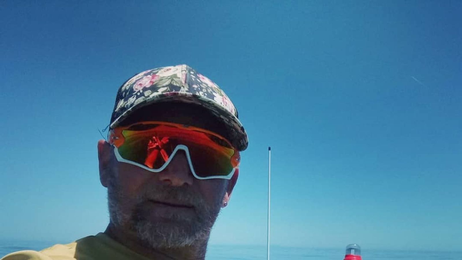 Spanish man crosses Pacific in 76 days by paddleboard | World News ...