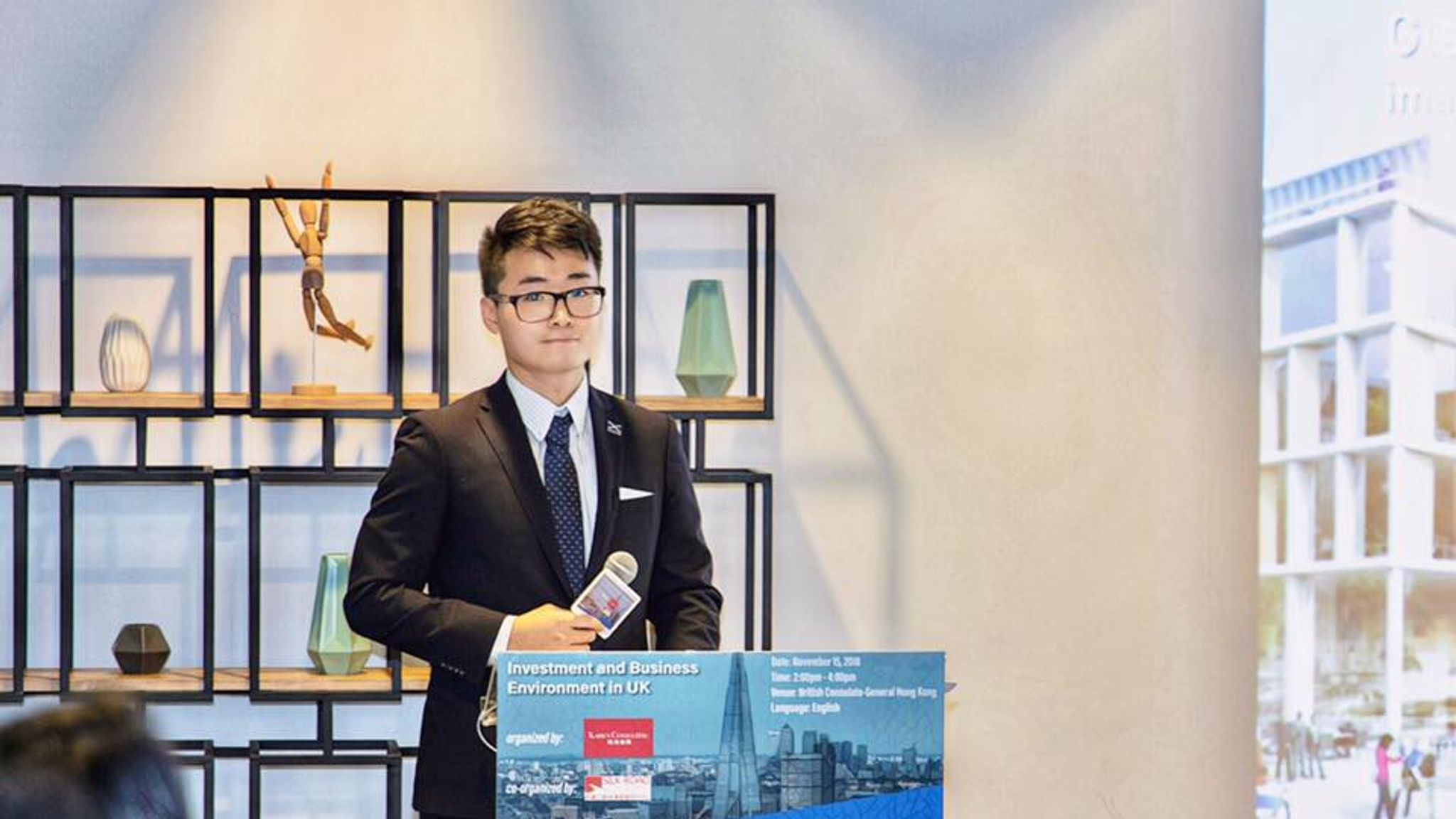 British government worker 'detained in China' after telling girlfriend ...