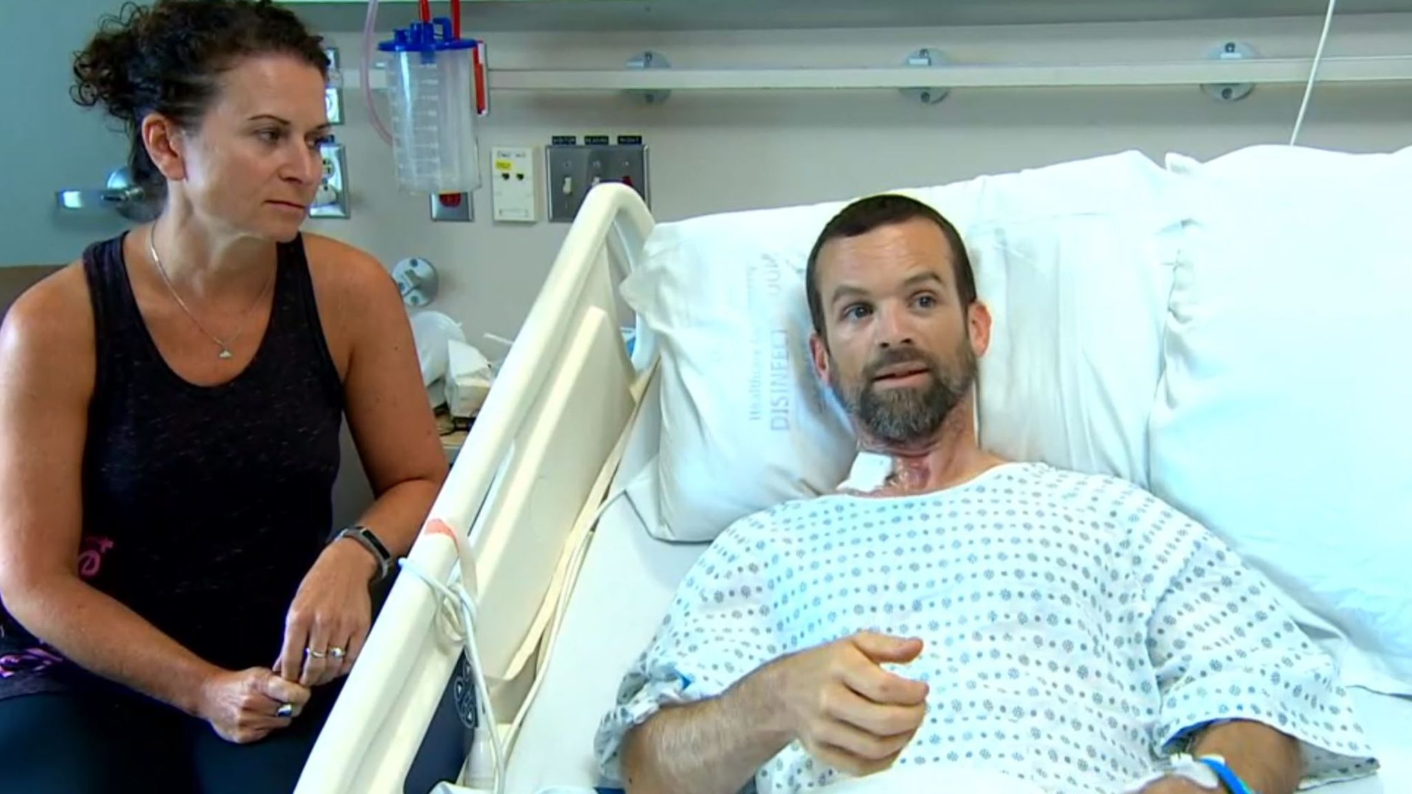 Grizzly bear attack: Canadian survives by stabbing it with pocket knife ...