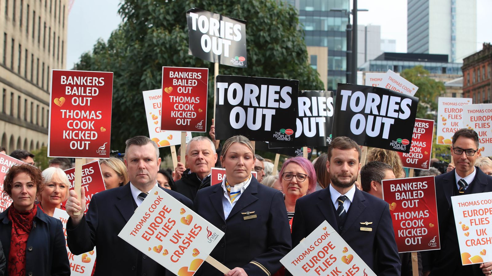 Thomas Cook-style collapse could happen again says government aviation ...