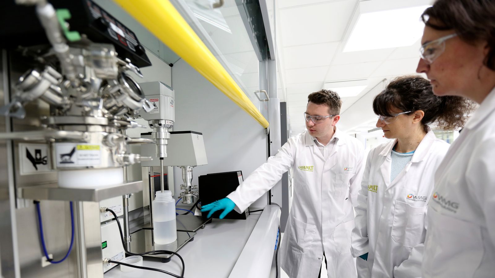 Boost for electric cars thanks to UK research into battery tech ...