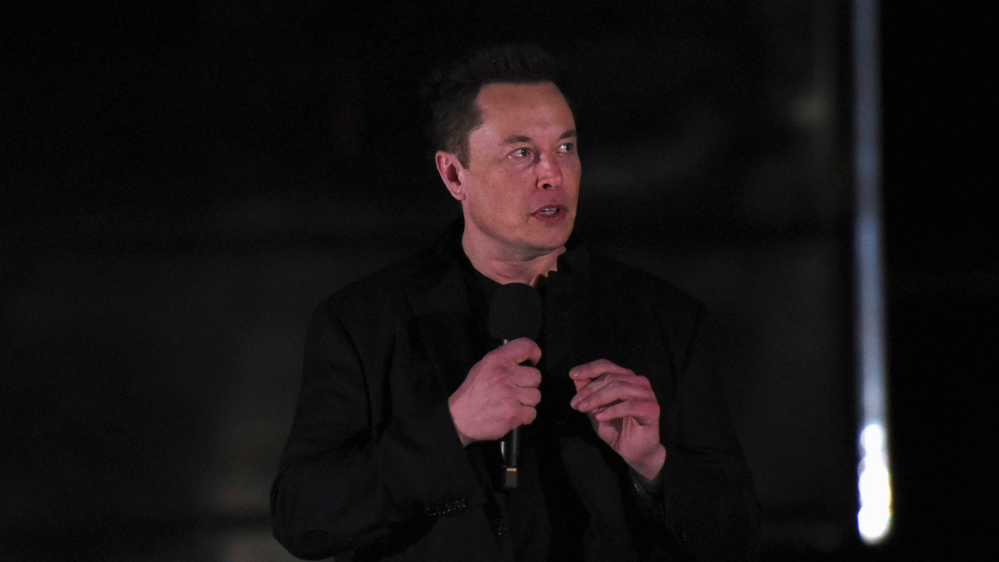 Elon Musk unveils new SpaceX rocket Starship for private-round trips to ...