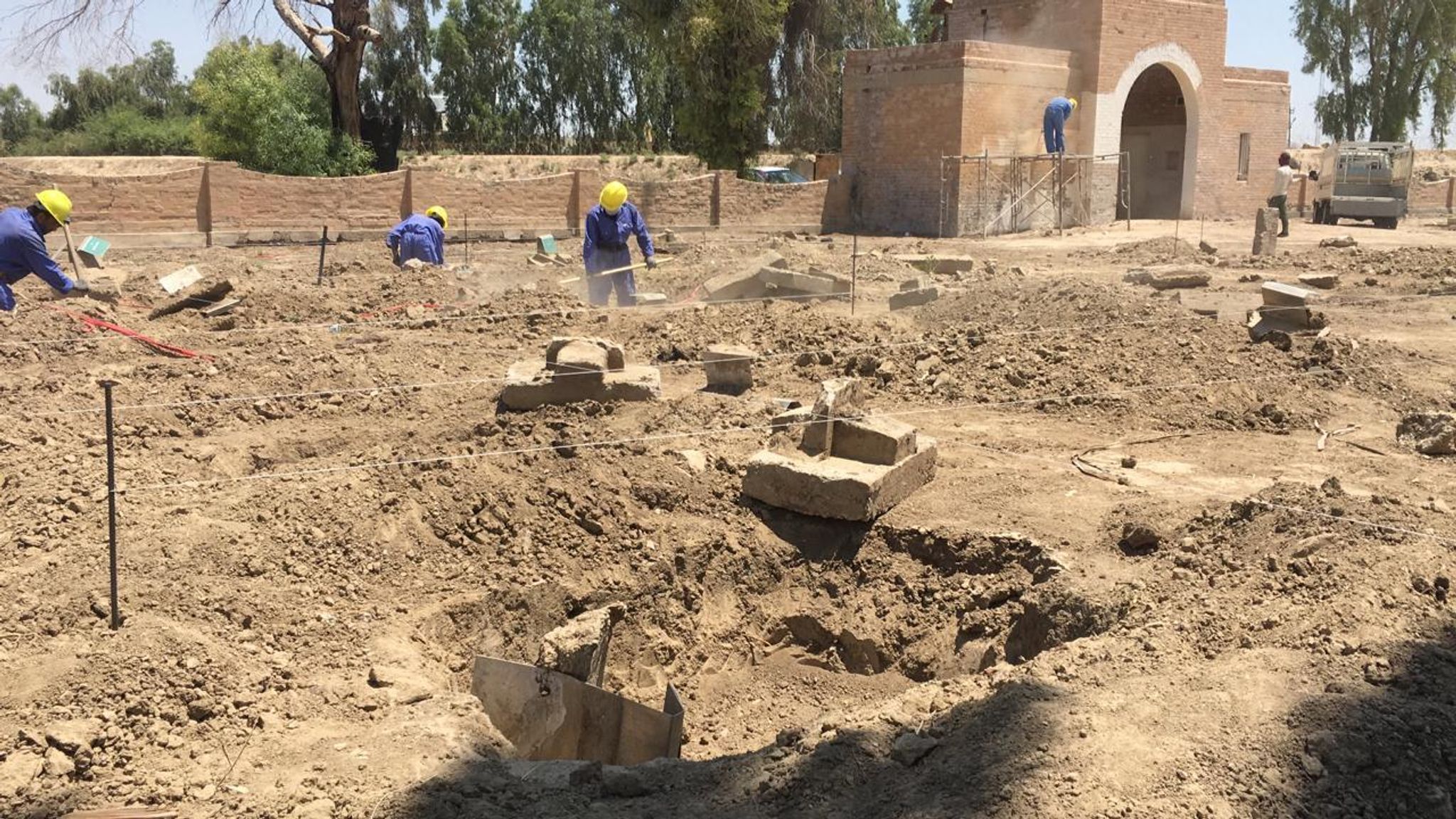 Iraq: Hundreds of Second World War graves restored after security ...