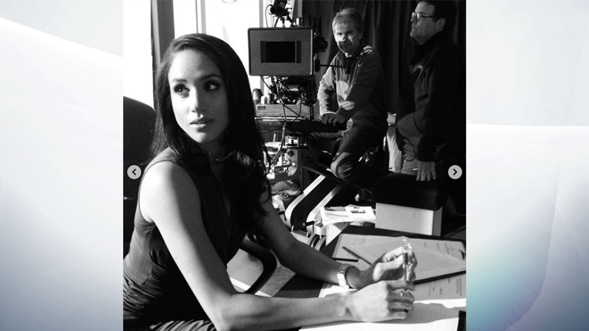 Meghan Pictured In Unseen Backstage Photos From Former Suits Co Star