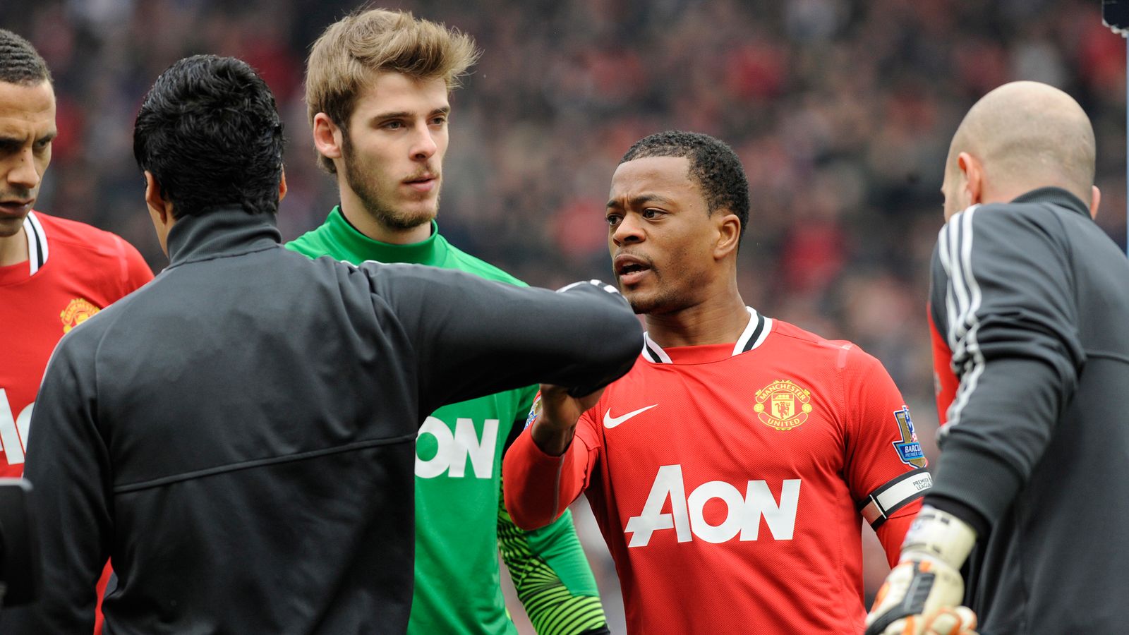 Jamie Carragher: Liverpool made huge mistake with Luis Suarez T-shirts ...