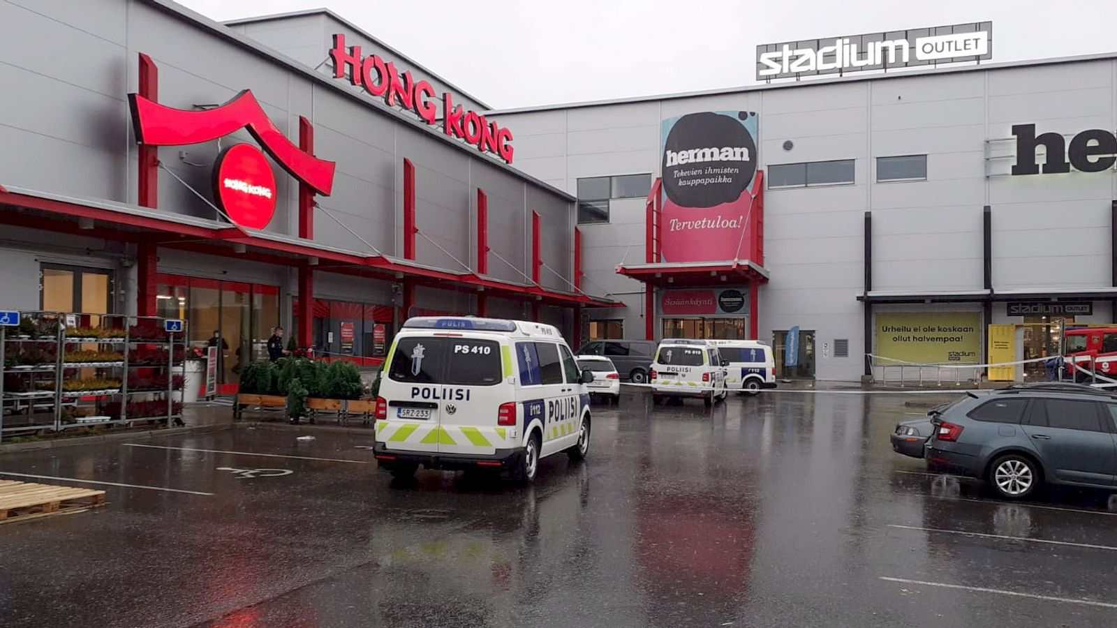 Finland: One dead and nine injured by man armed with 'sword' in ...