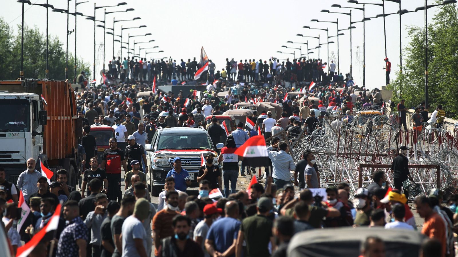 More than 60 killed in second wave of Iraq's anti-government protests ...