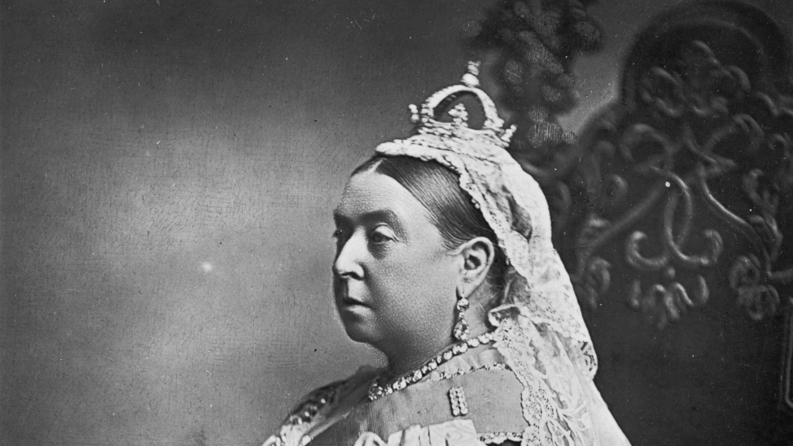 The good old days: Researchers reveal when Britons were happiest | UK ...