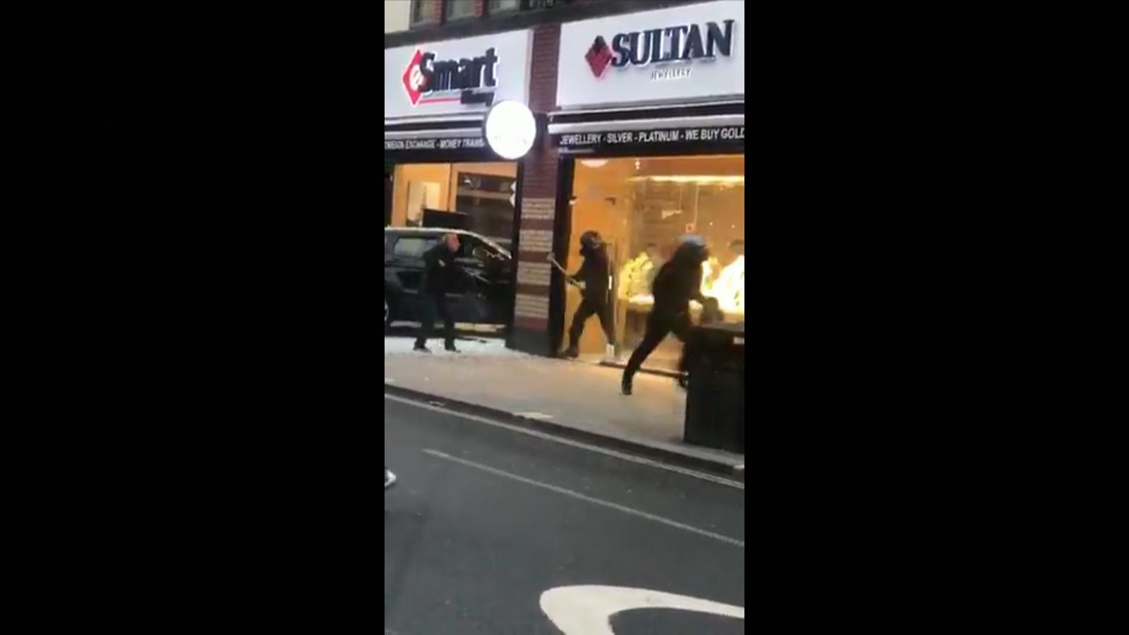 'Ram-raider' punched and kicked by bystanders after robbery in west ...