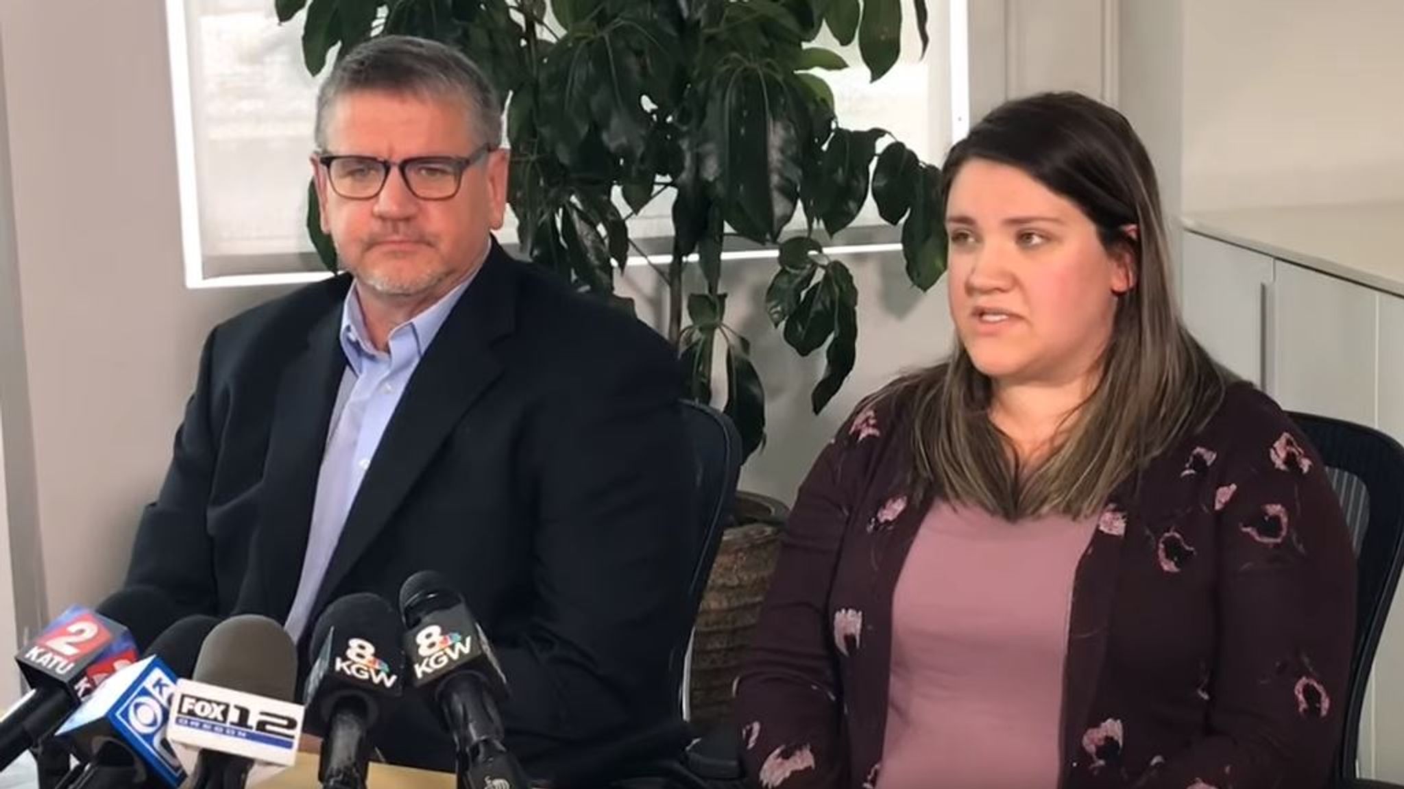 Sperm donor sues clinic after learning he has fathered 17 children | US ...