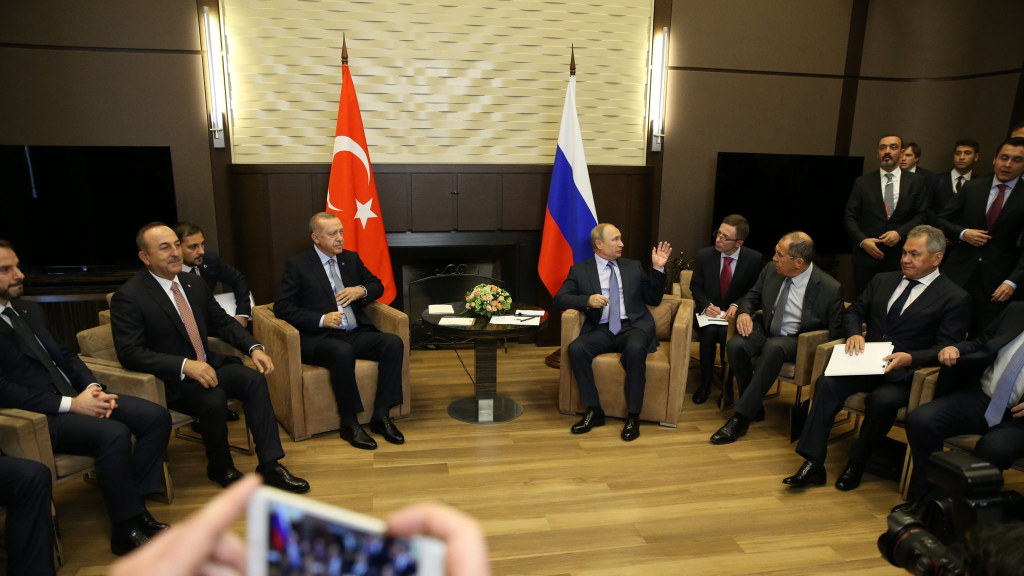 Turkey and Russia agree to Syria 'safe zone' with no Kurdish fighters ...