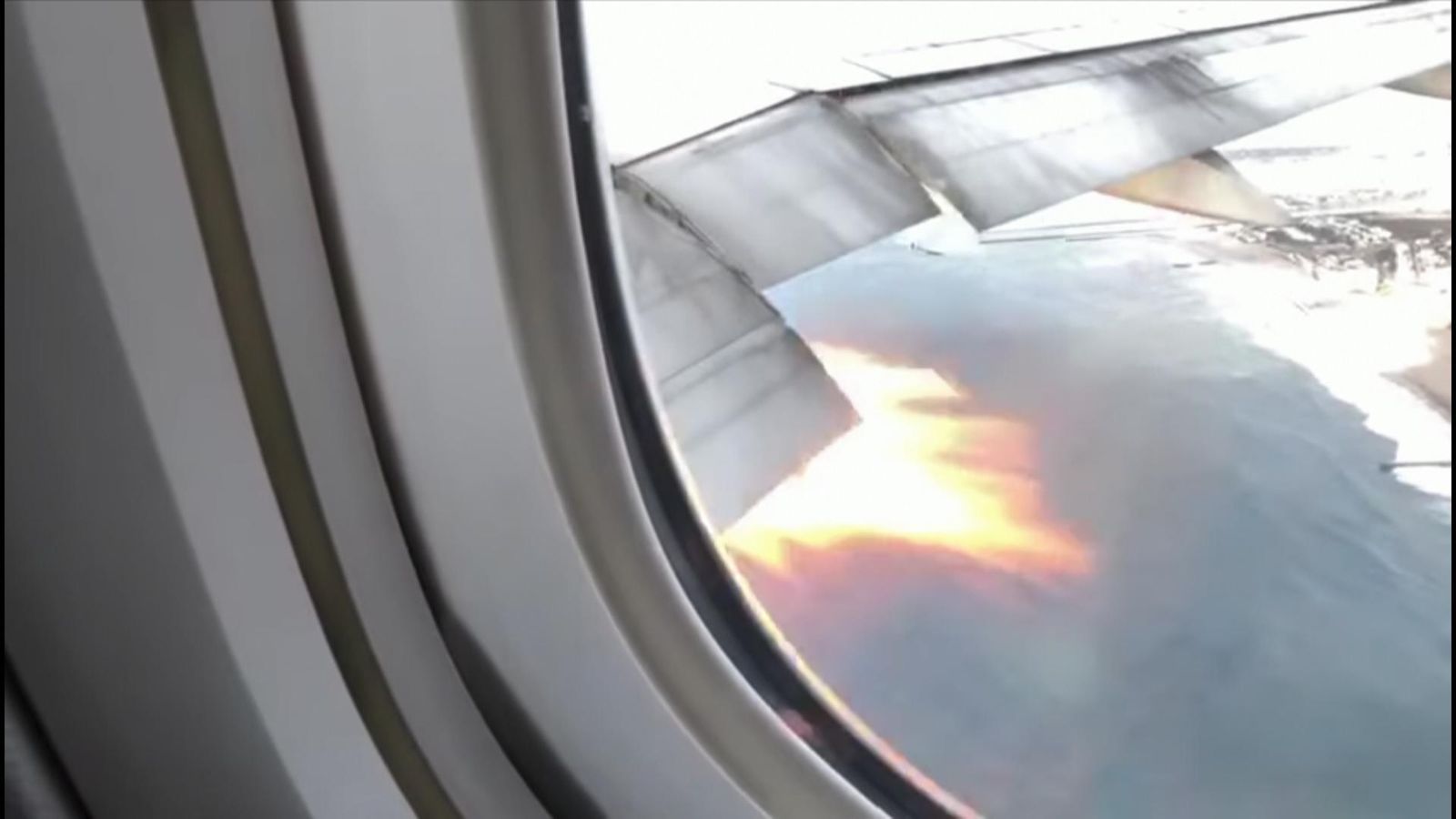 Los Angeles: Man films flames shooting from plane | World News | Sky News