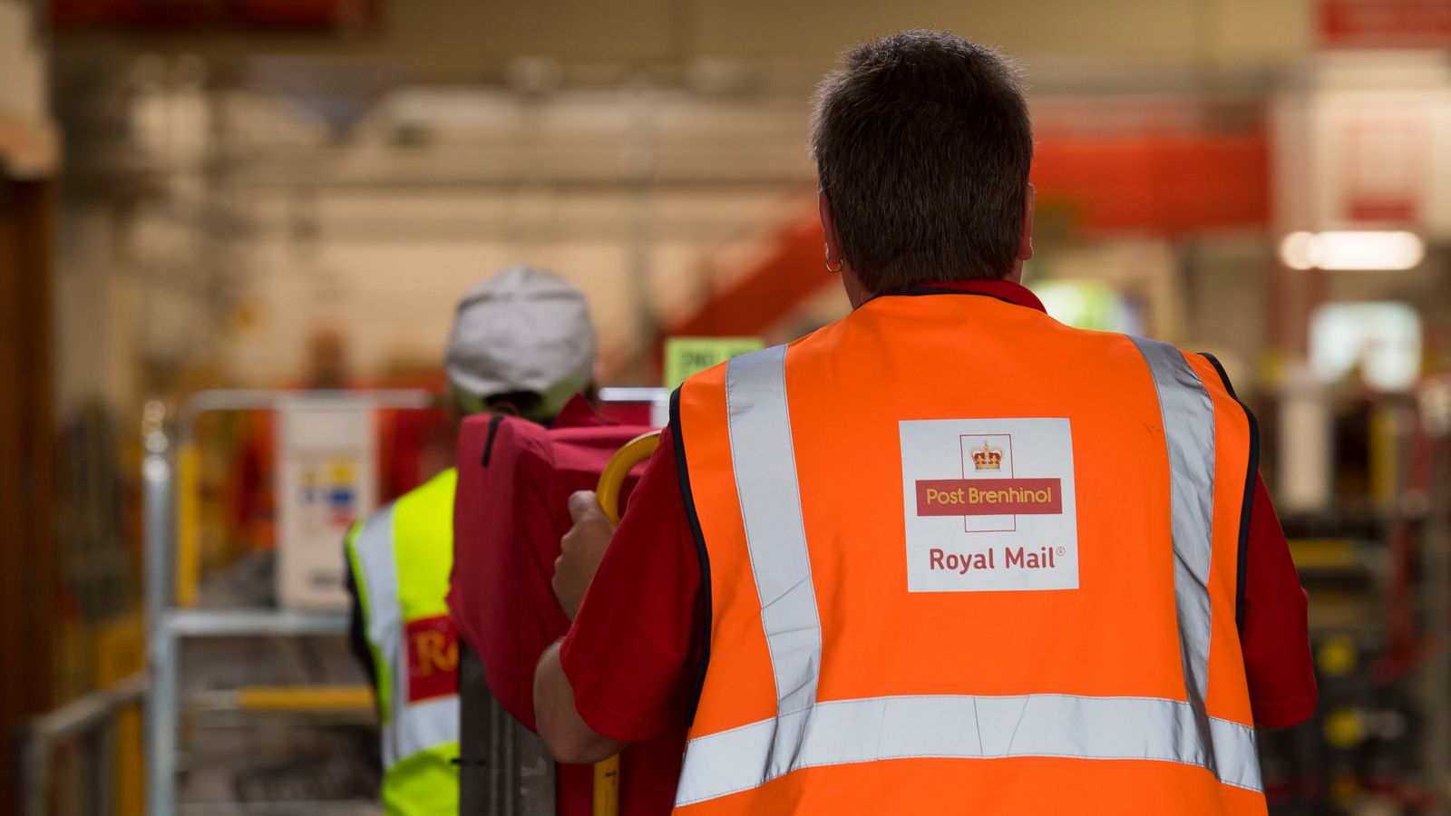 Royal Mail has 'lost confidence of workforce' | News UK Video News ...