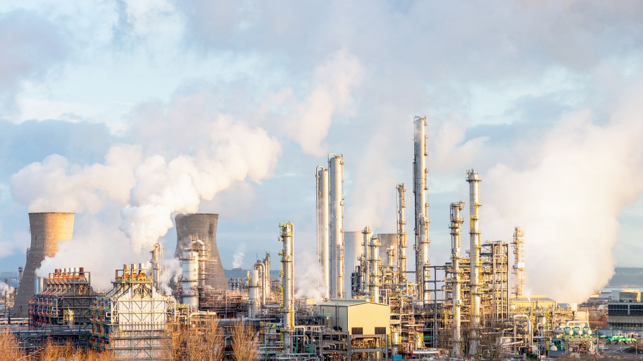 Greenhouse gases in atmosphere reach record high, report finds | Sky News Greenhouse gases in atmosphere reach record high, report finds | Sky News