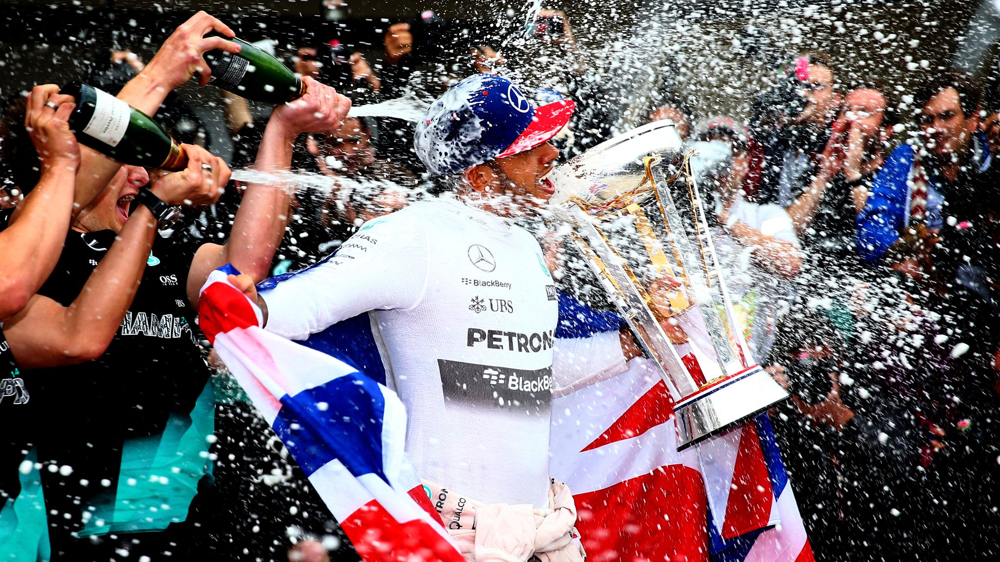 Formula 1: Lewis Hamilton wins sixth world championship title at US ...