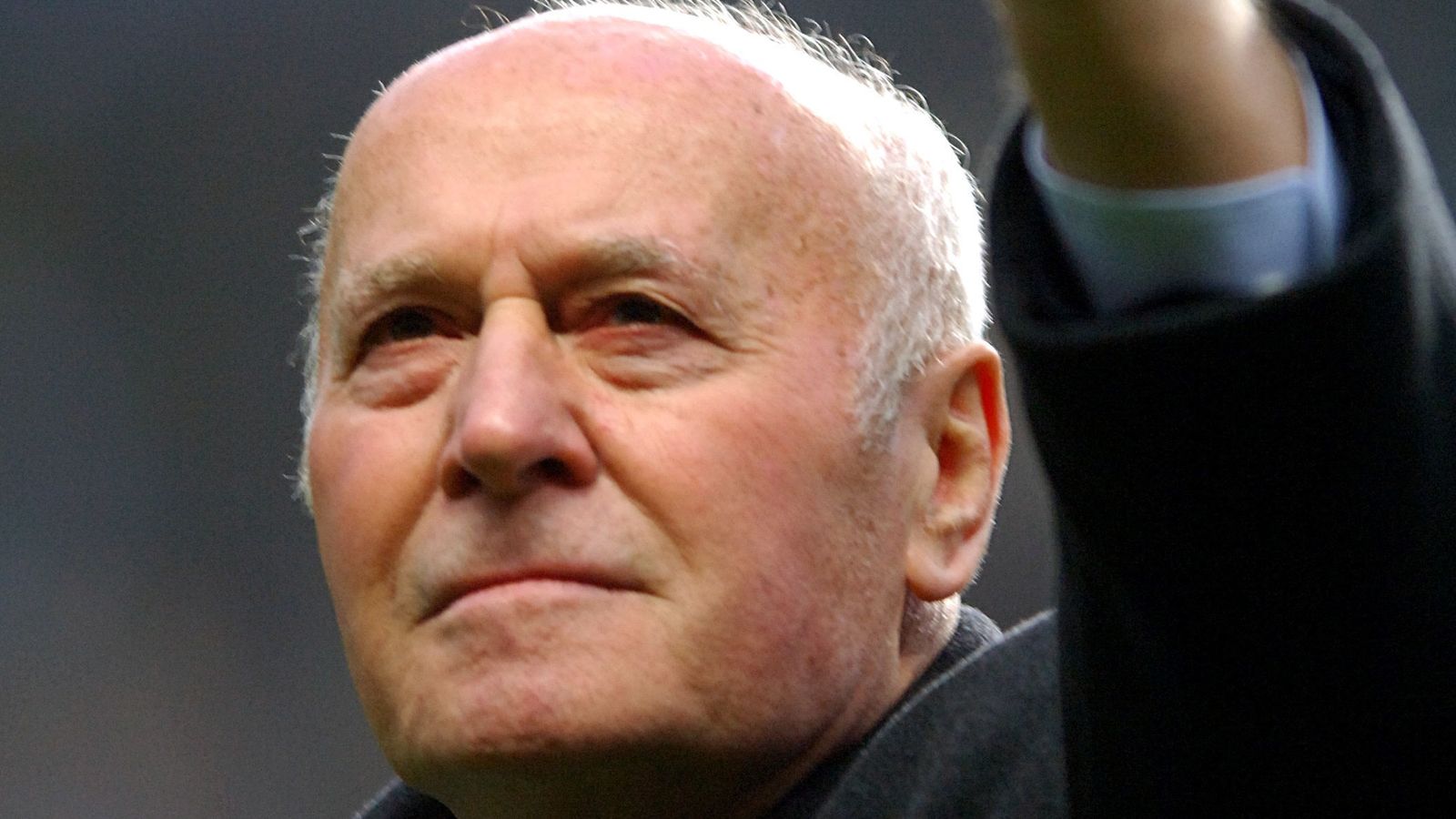 Ron Saunders: Former Aston Villa manager dies aged 87 | UK News | Sky News