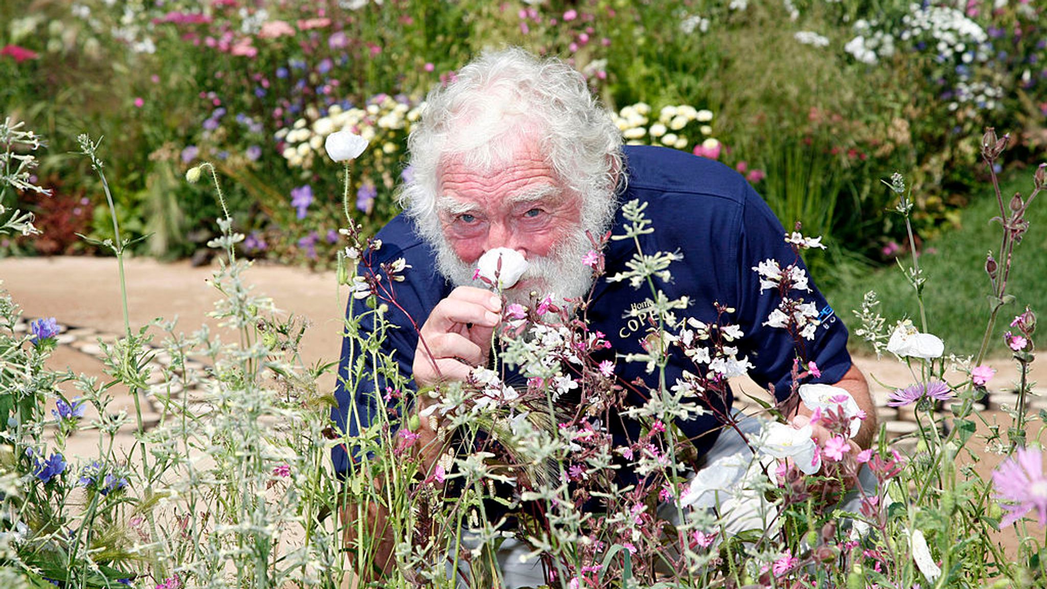 David Bellamy: Naturalist and broadcaster dies age 86 | UK News | Sky News