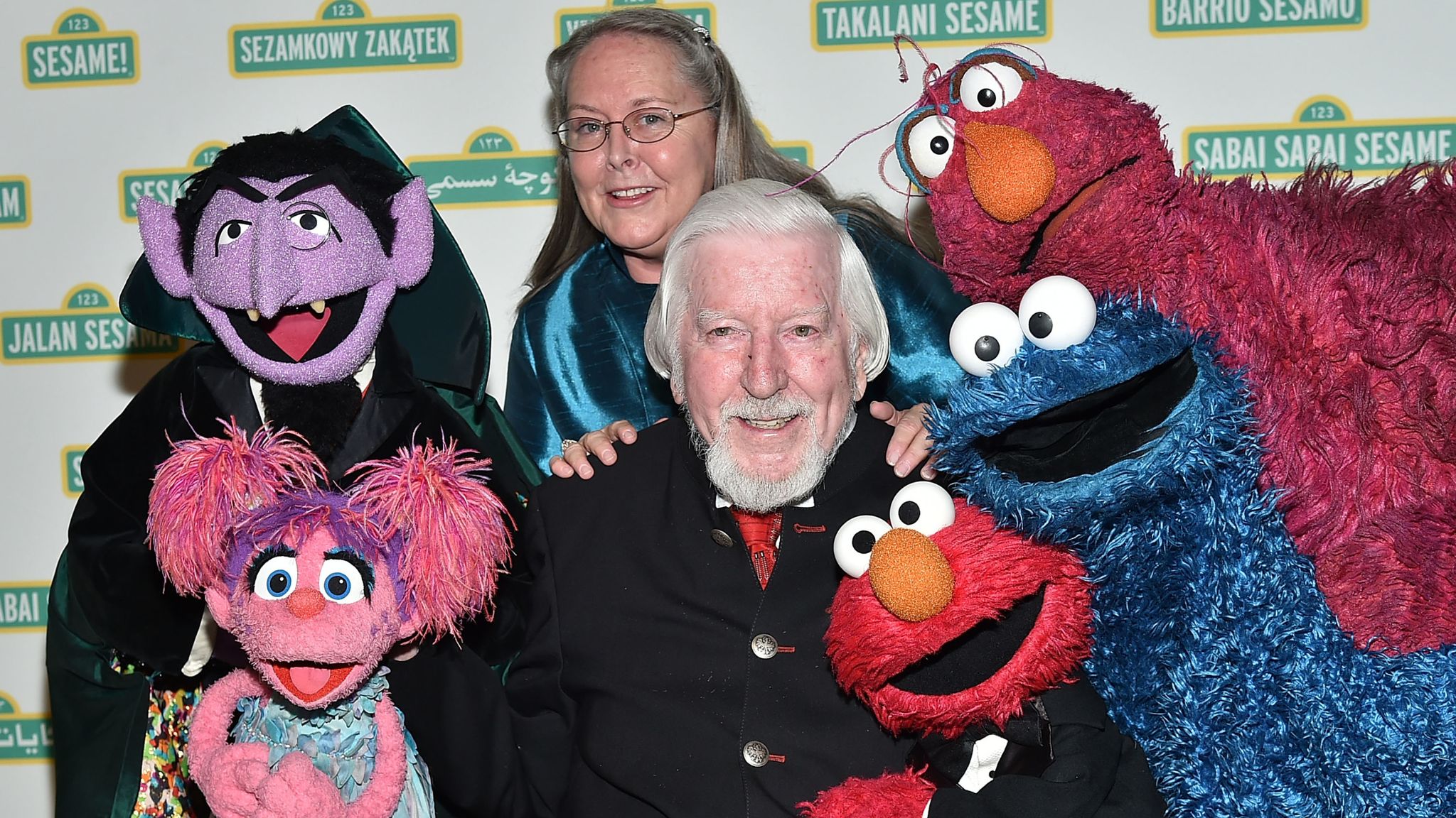 Caroll Spinney: Big Bird puppeteer on Sesame Street dies aged 85 | Ents ...