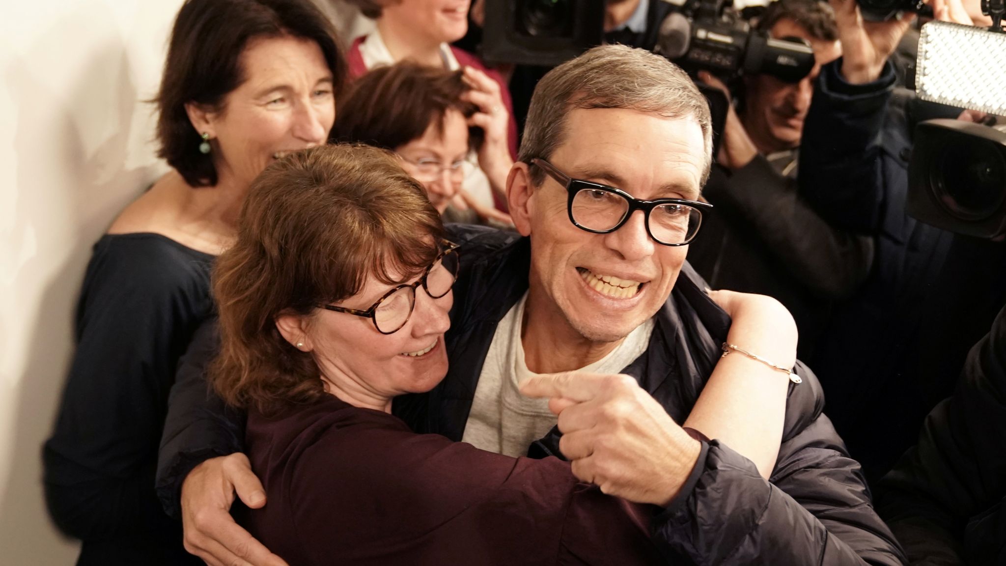 Jens Soering: German diplomat's son arrives home from US after 33 years ...