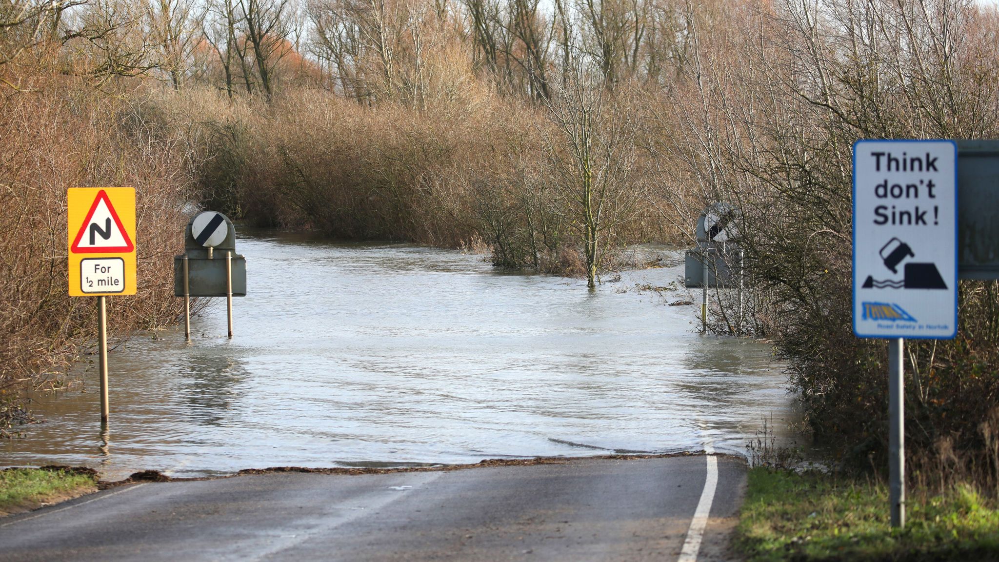UK weather: Dozens of flood warnings in place despite drier forecast ...