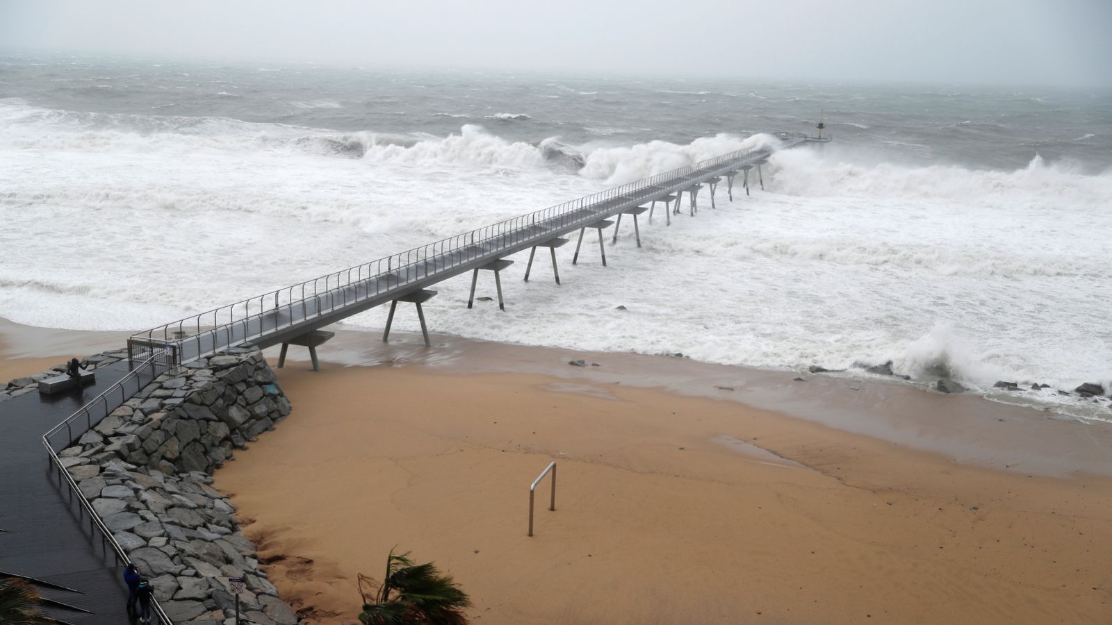 Storm Gloria kills four and leaves hundreds of thousands without power ...