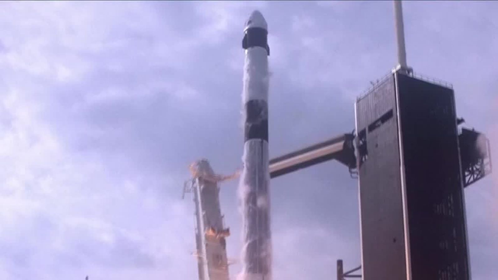 SpaceX blows up rocket to test astronaut escape system | World News ...