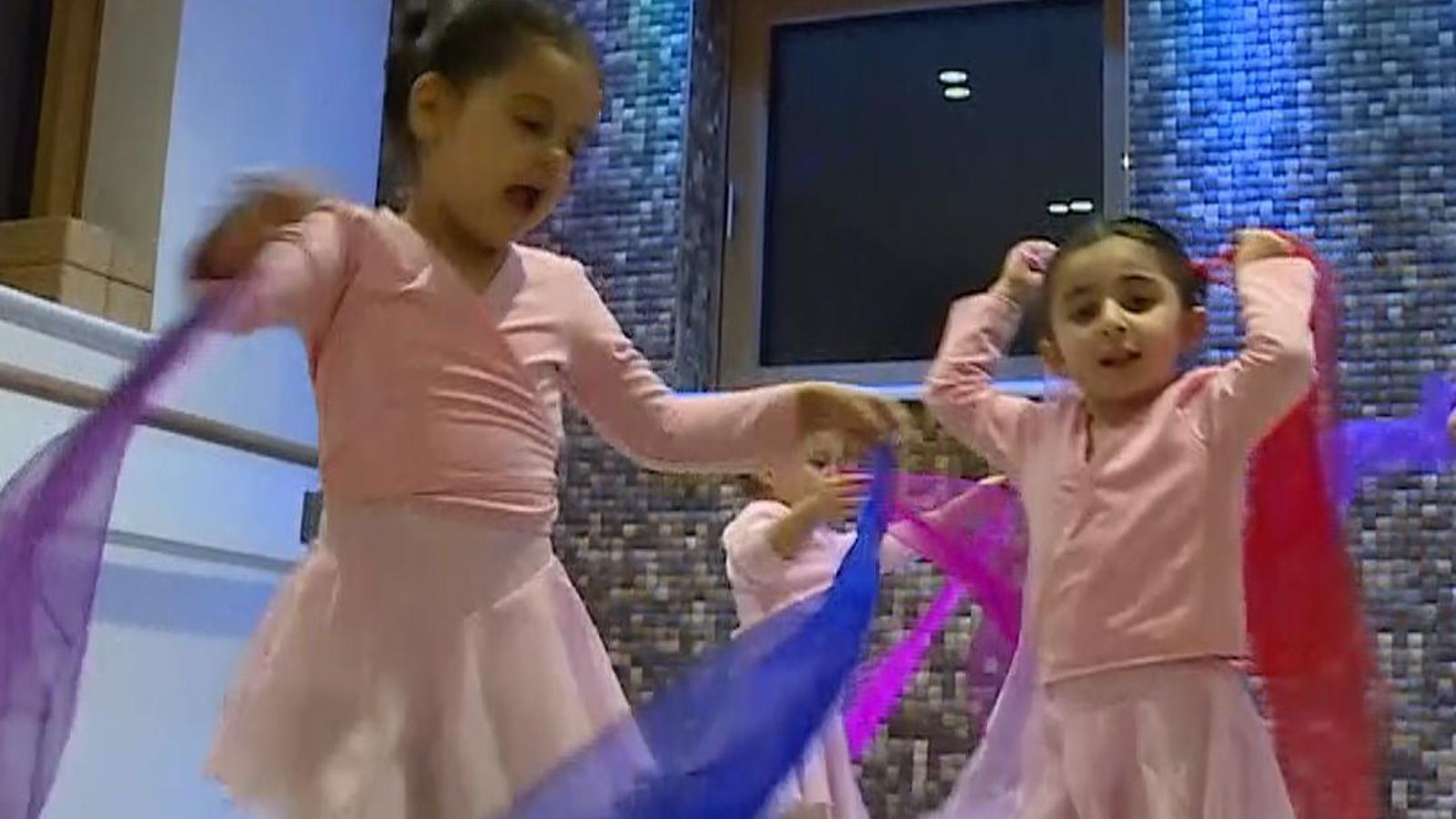 From ballet to fencing: Activities adapted for Muslim girls | UK News ...