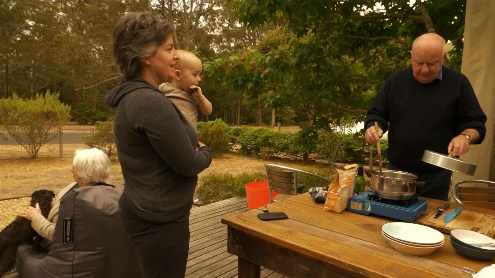 Australians can't imagine how towns will be rebuilt after bushfires ...