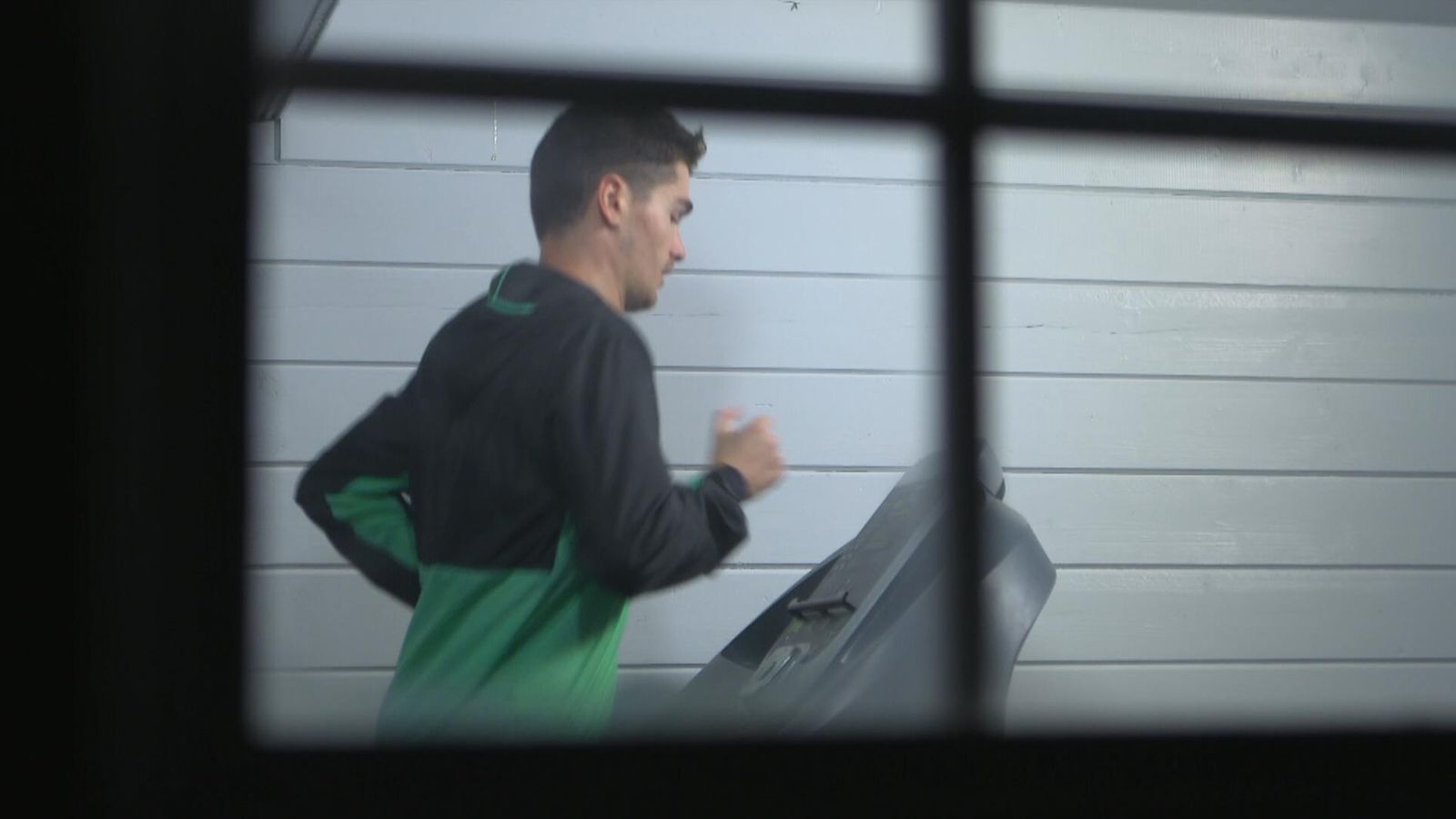 Preparing for Olympic glory in the garden shed | UK News | Sky News