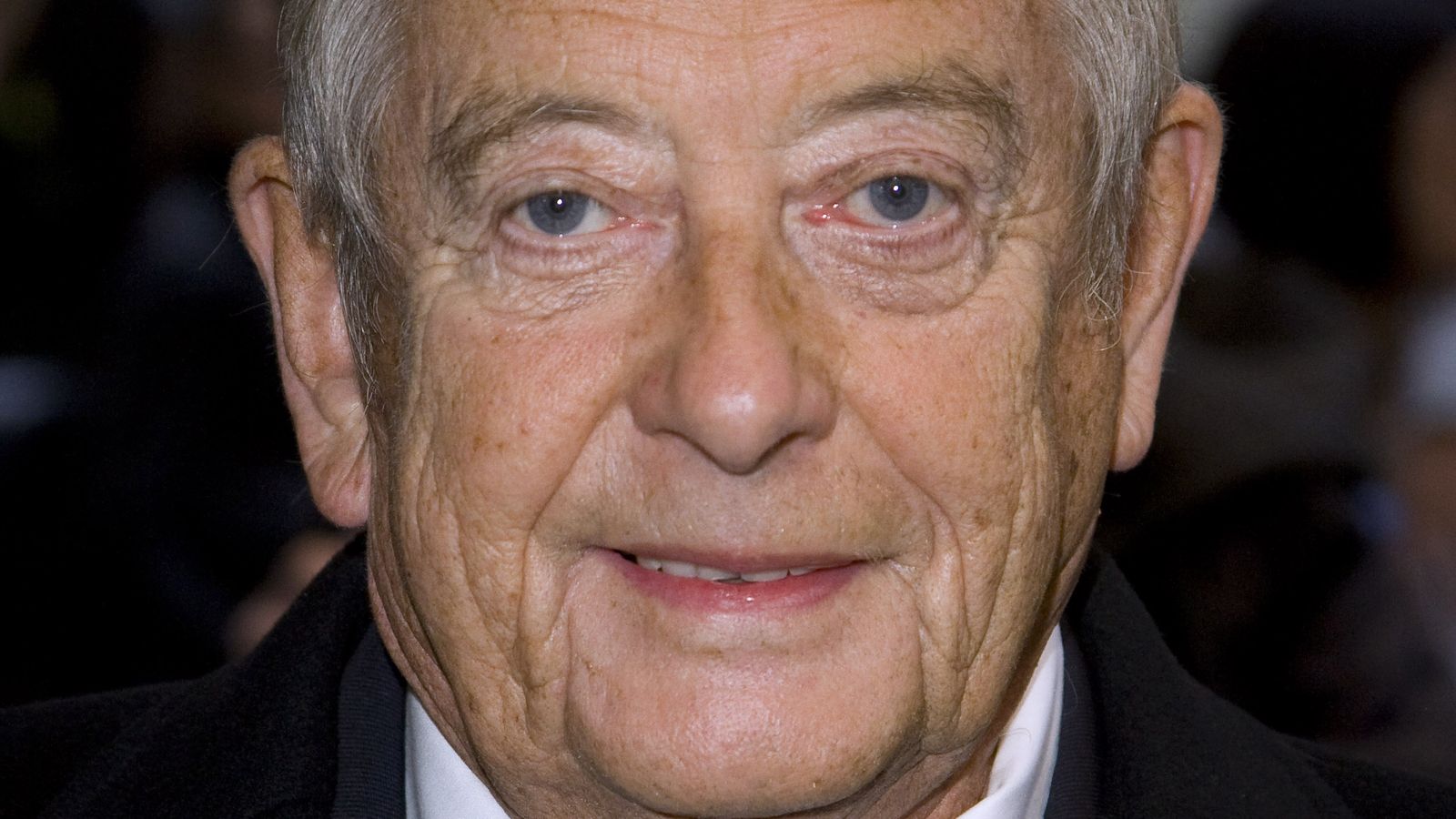 Derek Fowlds: Yes Minister and Heartbeat actor dies aged 82 | Ents ...