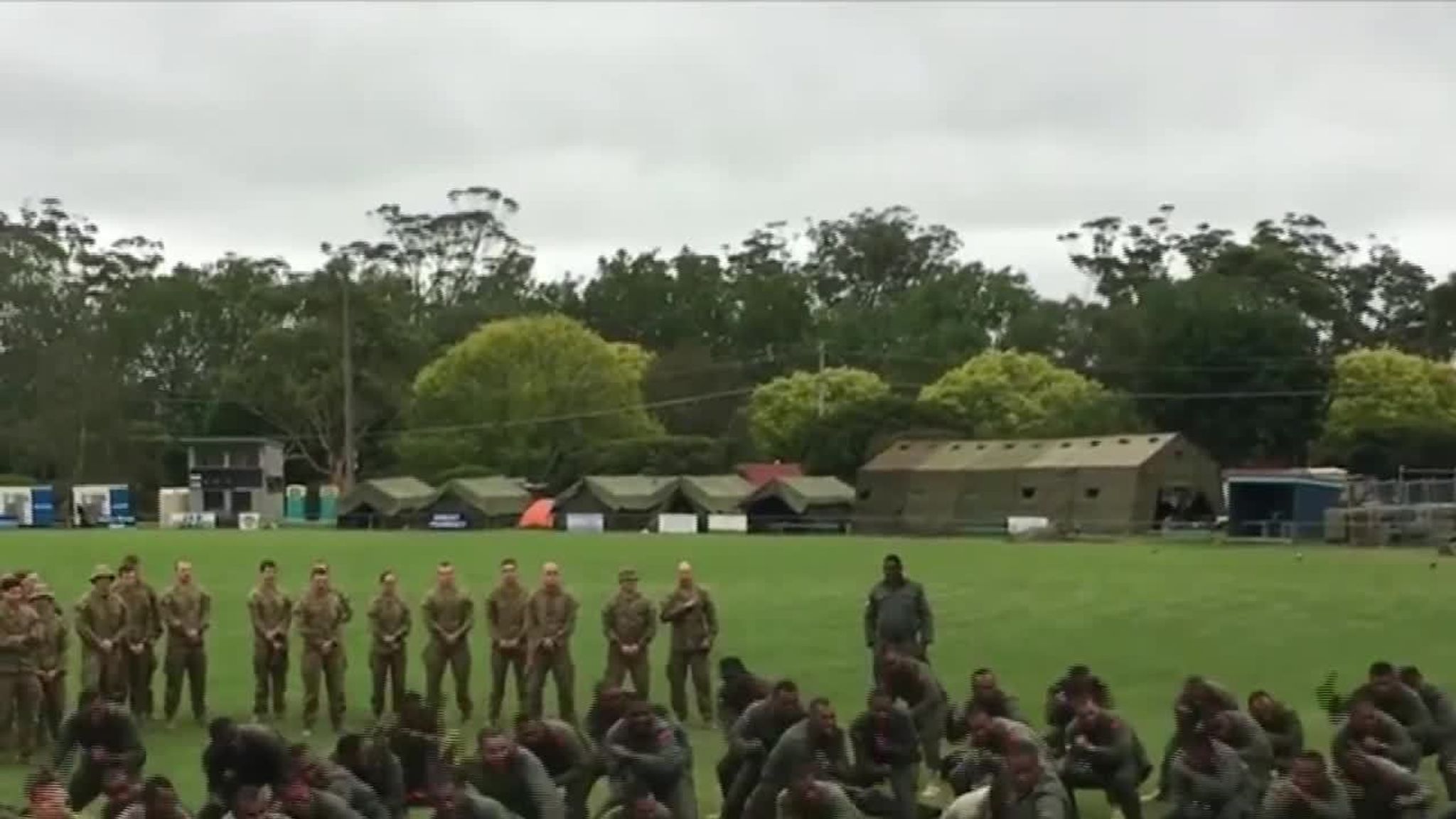 Fiji soldiers perform war dance before fighting Australian bushfires ...