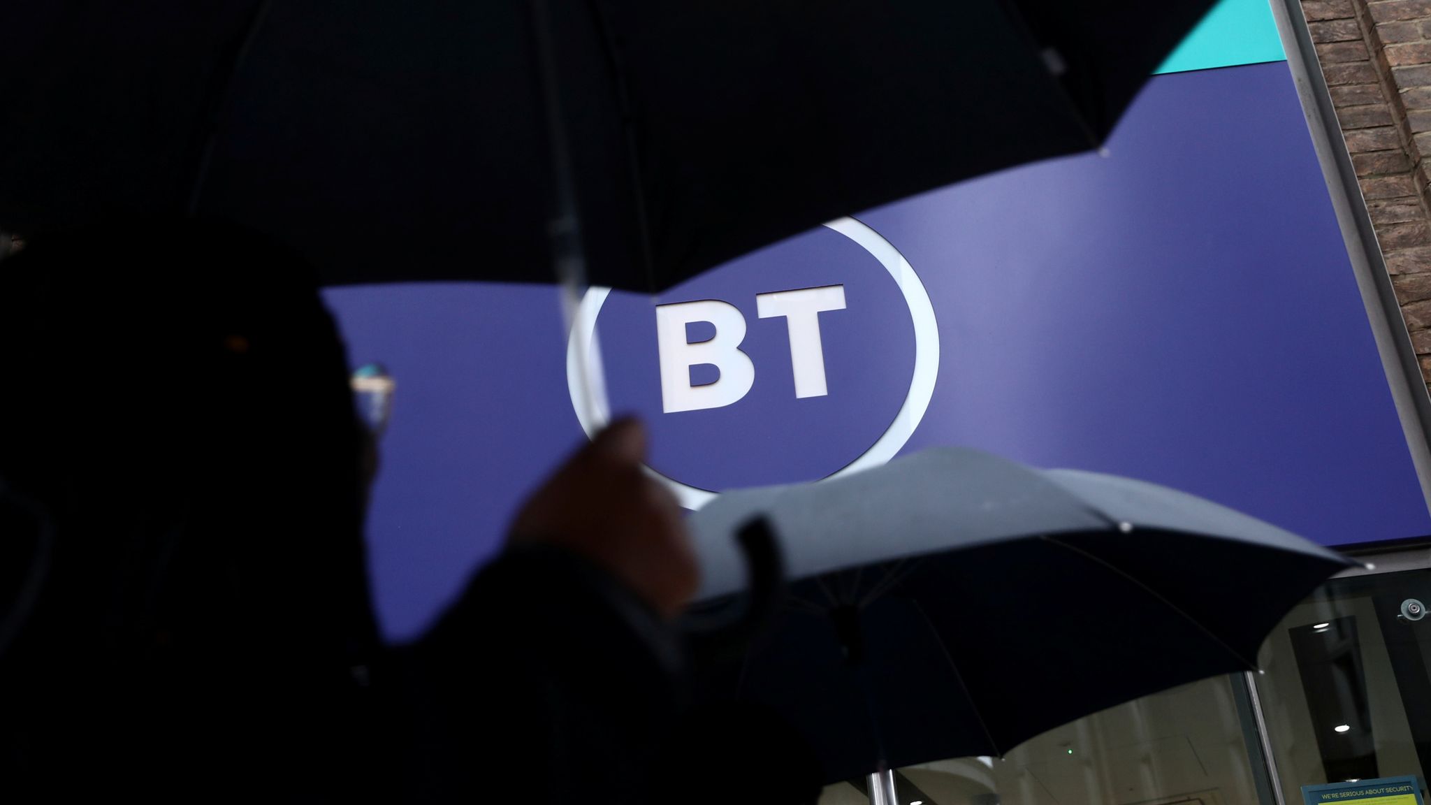 BT in talks to dial up successor to veteran finance chief | Money News ...