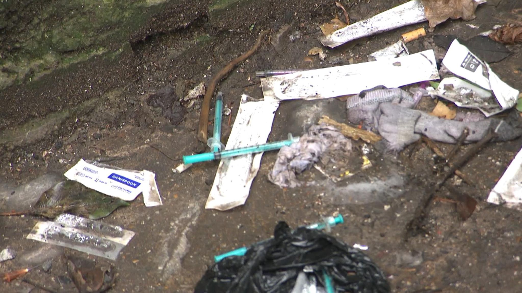 Heroin and cocaine can be injected safely in UK's first 'mock drugs ...