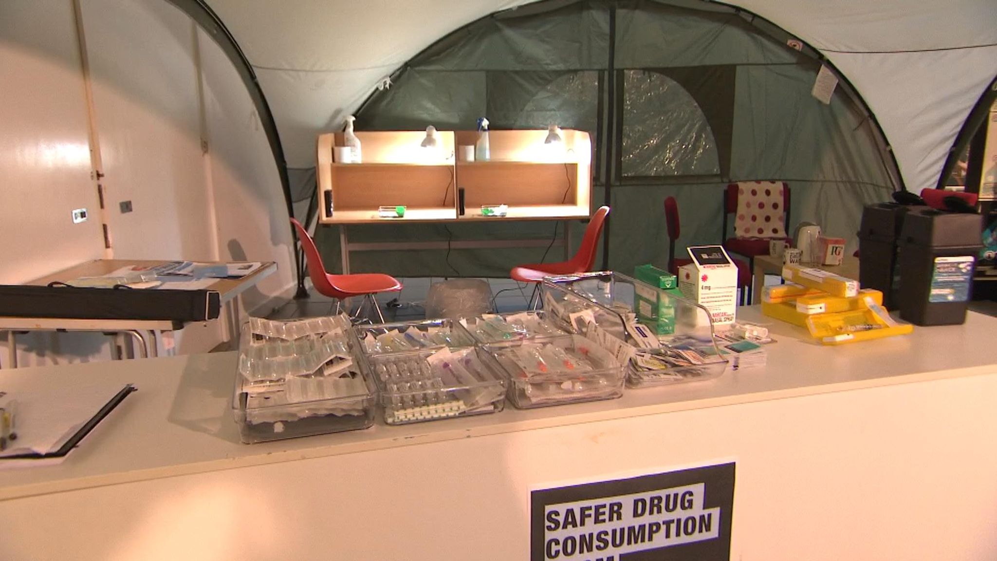 Heroin and cocaine can be injected safely in UK's first 'mock drugs ...