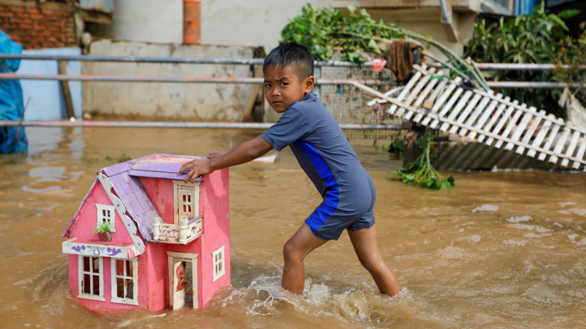 Indonesia floods: At least 53 dead as record rainfall hits Jakarta ...