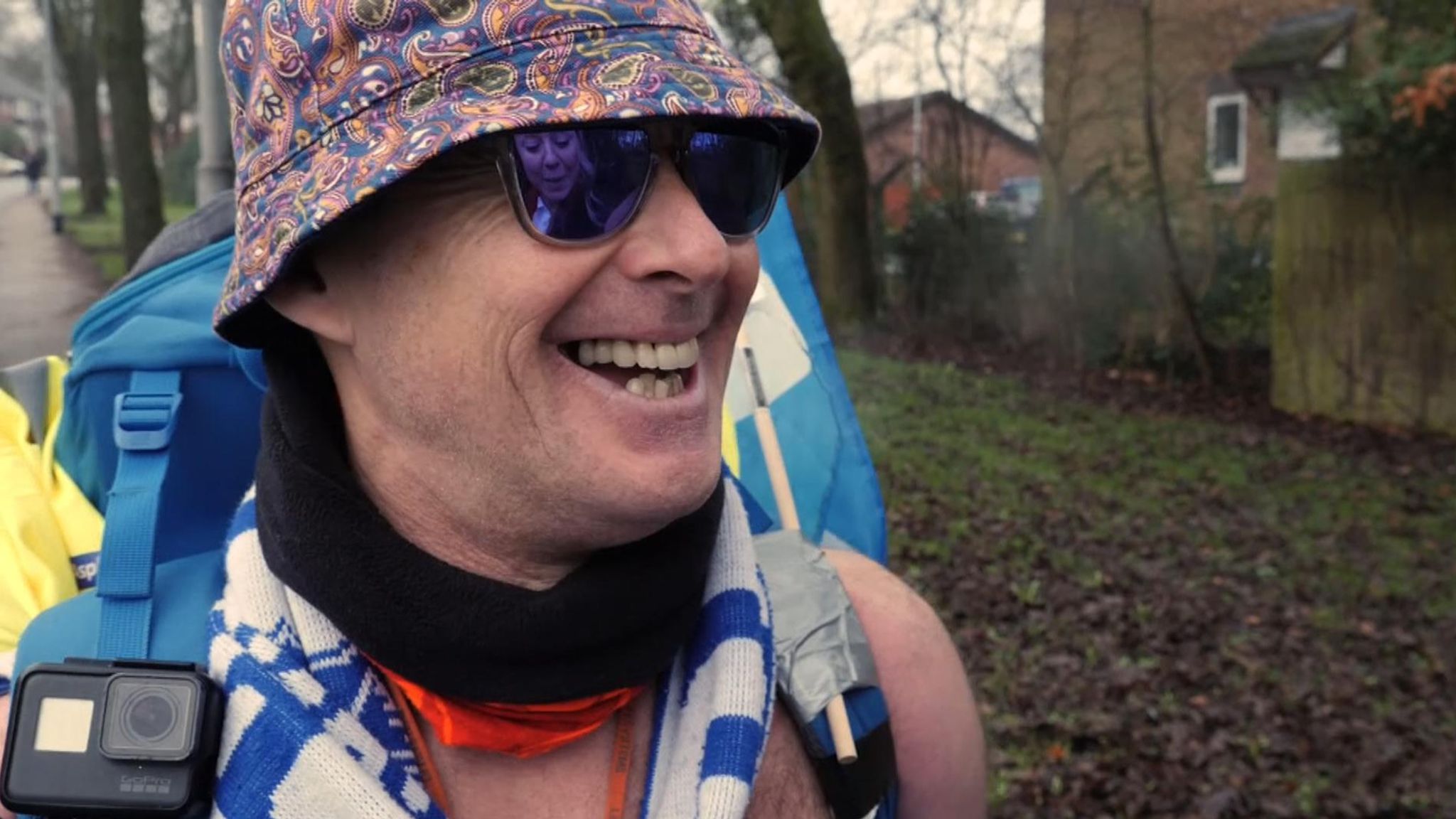 Donor hands Speedo Mick £50k cheque during 1,000-mile walk | UK News ...