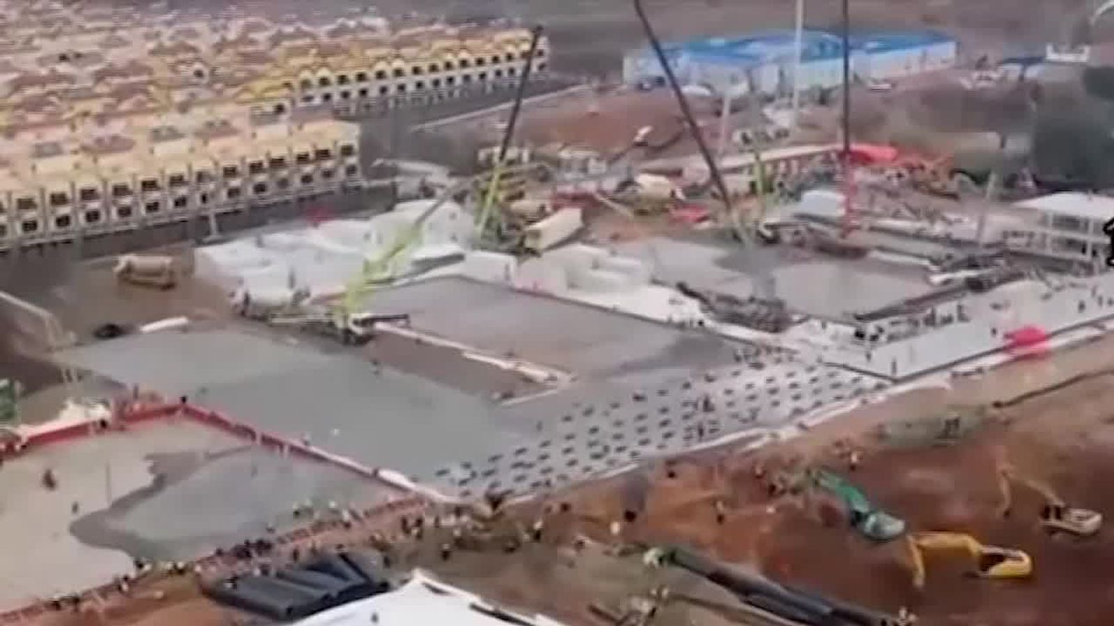 Coronavirus: China builds emergency hospital in Wuhan 8 days | World ...