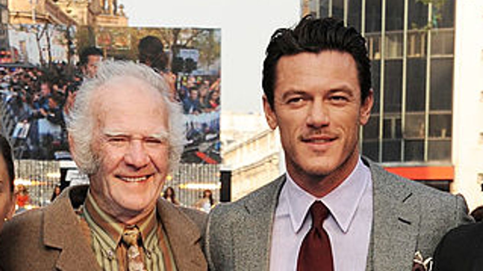 Luke Evans Praises Nhs For Saving His Dads Hand After Chainsaw Accident Ents And Arts News