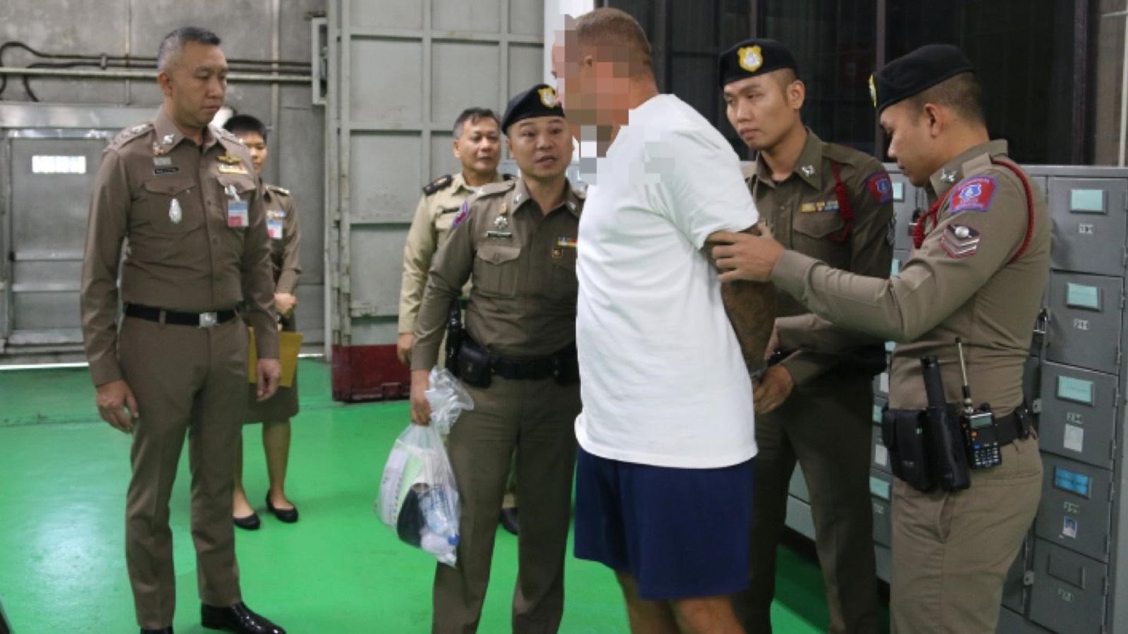 UK prisoner tested for coronavirus after Thailand extradition is named ...