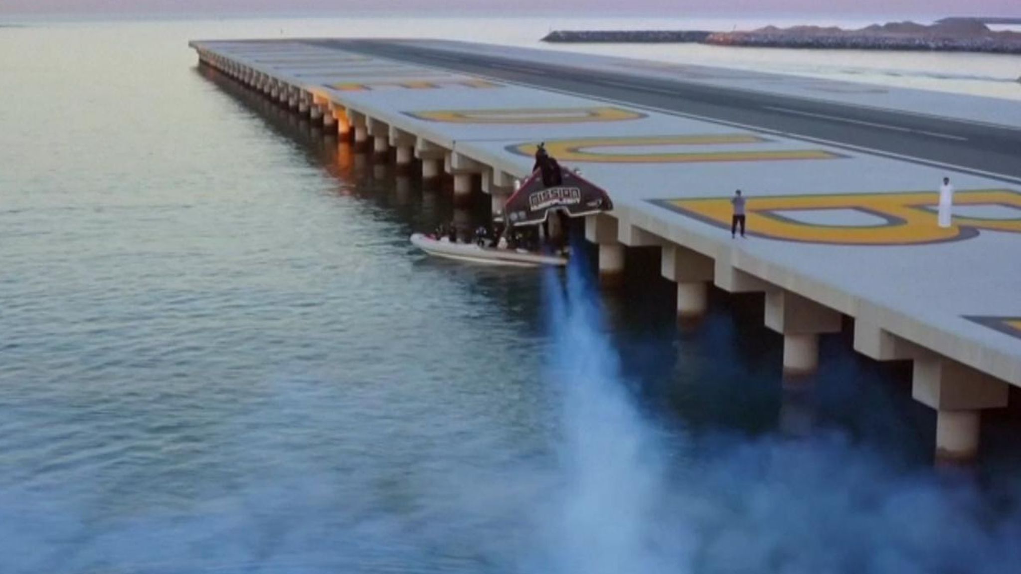 Jetman soars high above Dubai skyscrapers in breathtaking solo flight ...