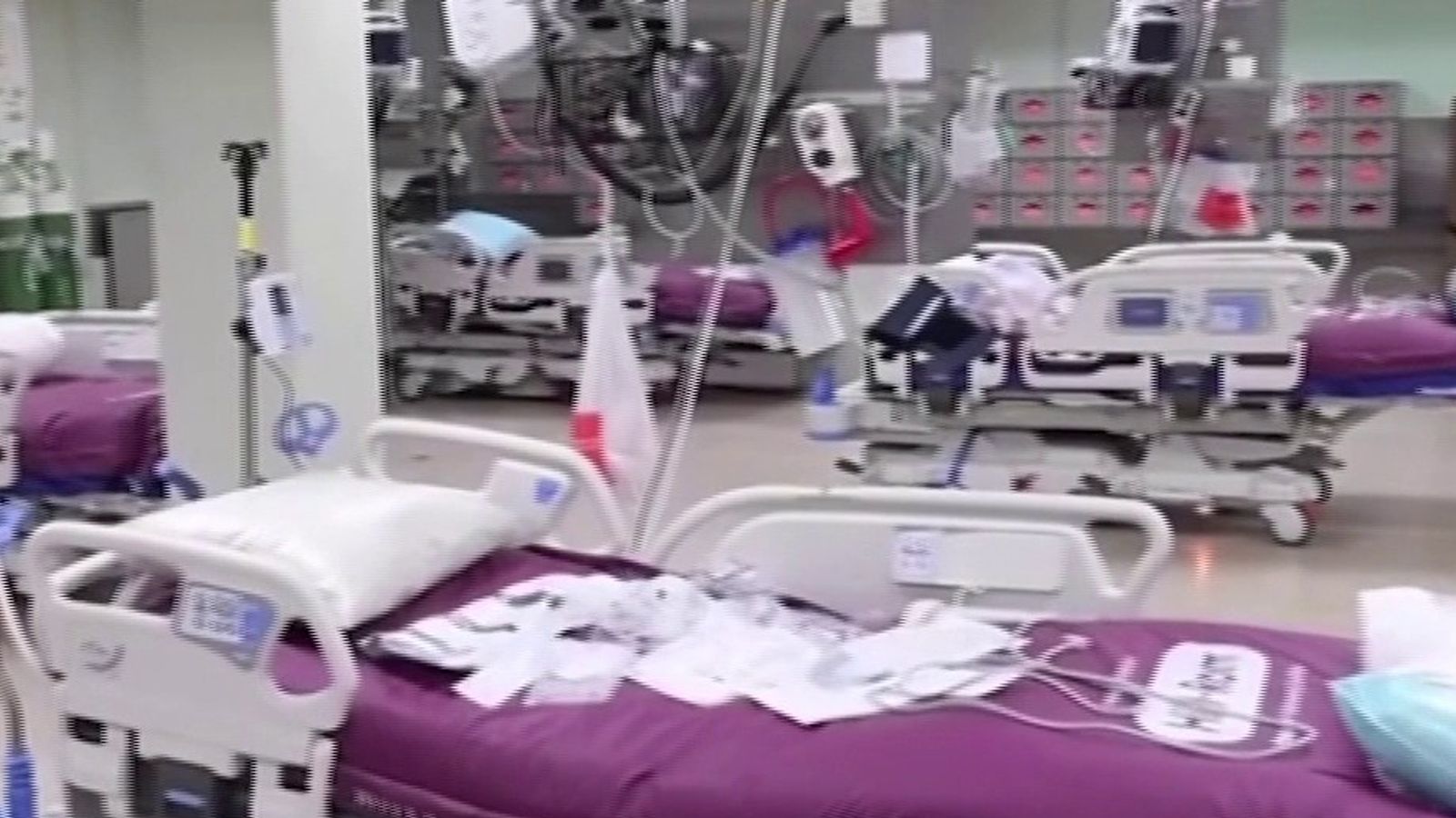 Beds are prepared for non-coronavirus patients on US hospital ship | US ...