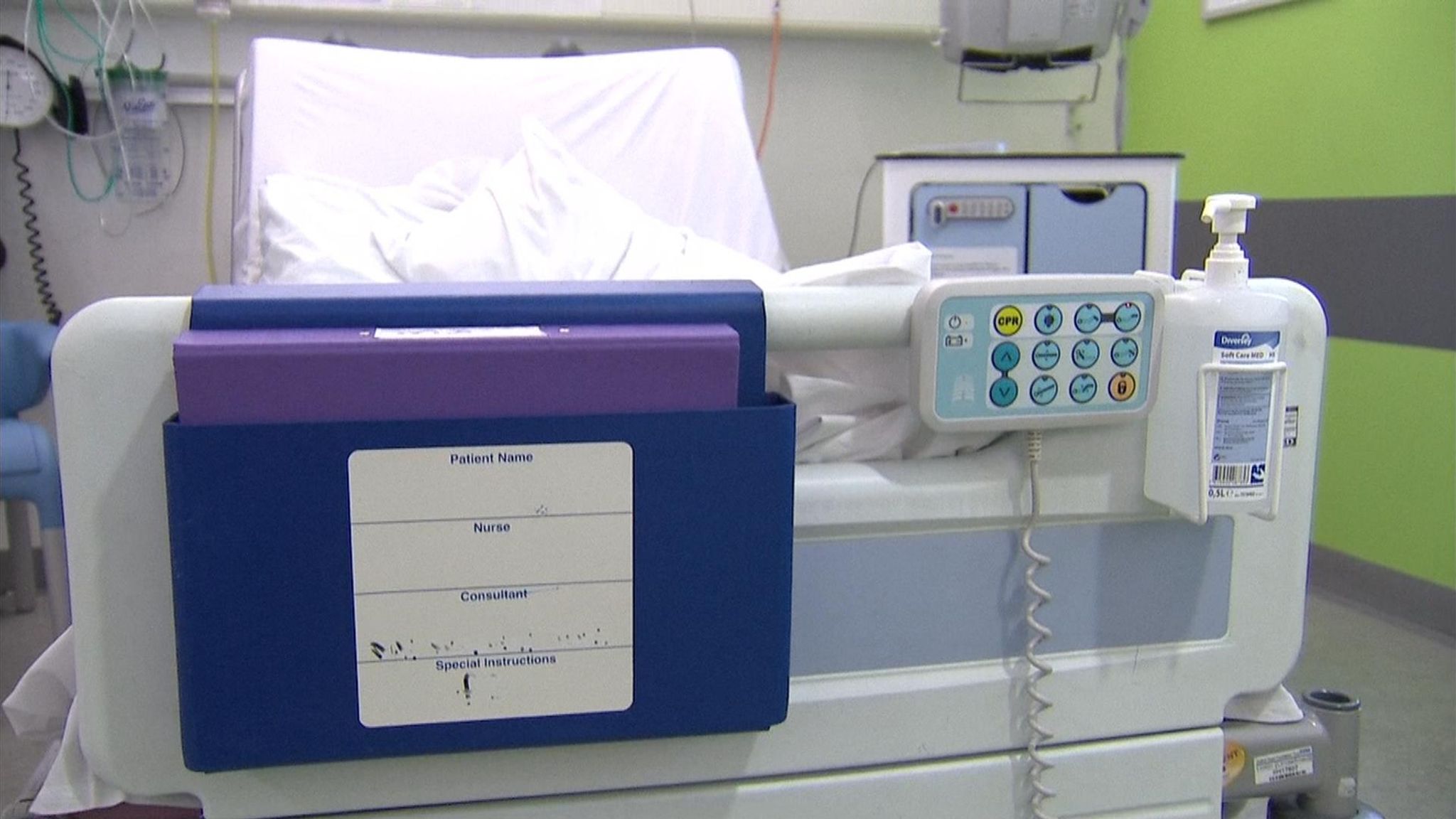 Coronavirus: NHS unveils 'data platform' to track beds, staff and ...