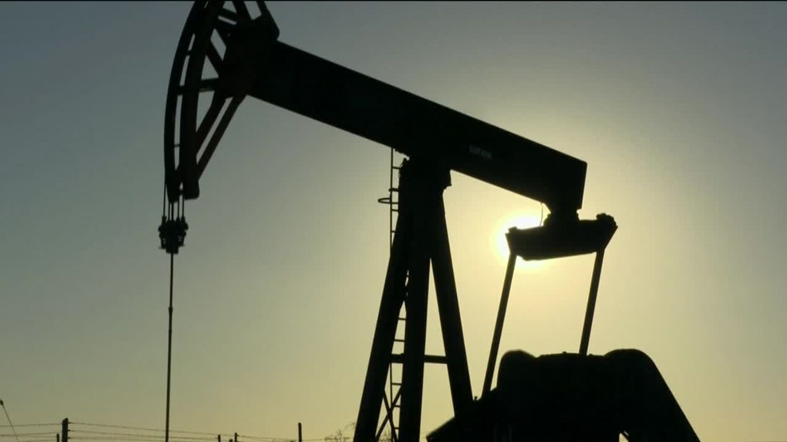 How will oil slump hit the economy? | UK News | Sky News
