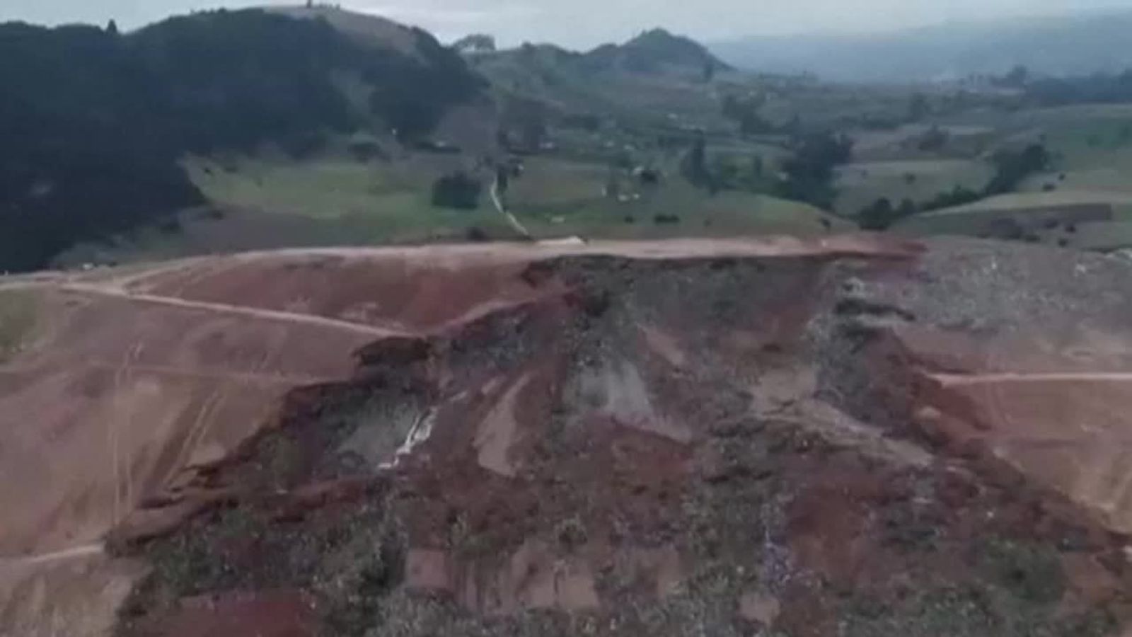 Colombia: Huge Bogota rubbish dump collapses in landslide | World News ...