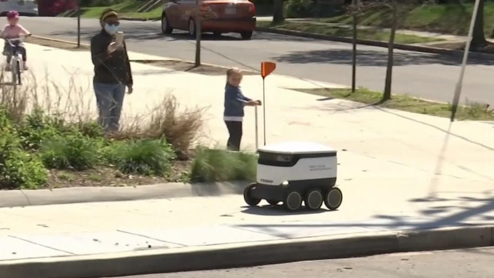 Robot deliveries ramp up during pandemic | US News | Sky News