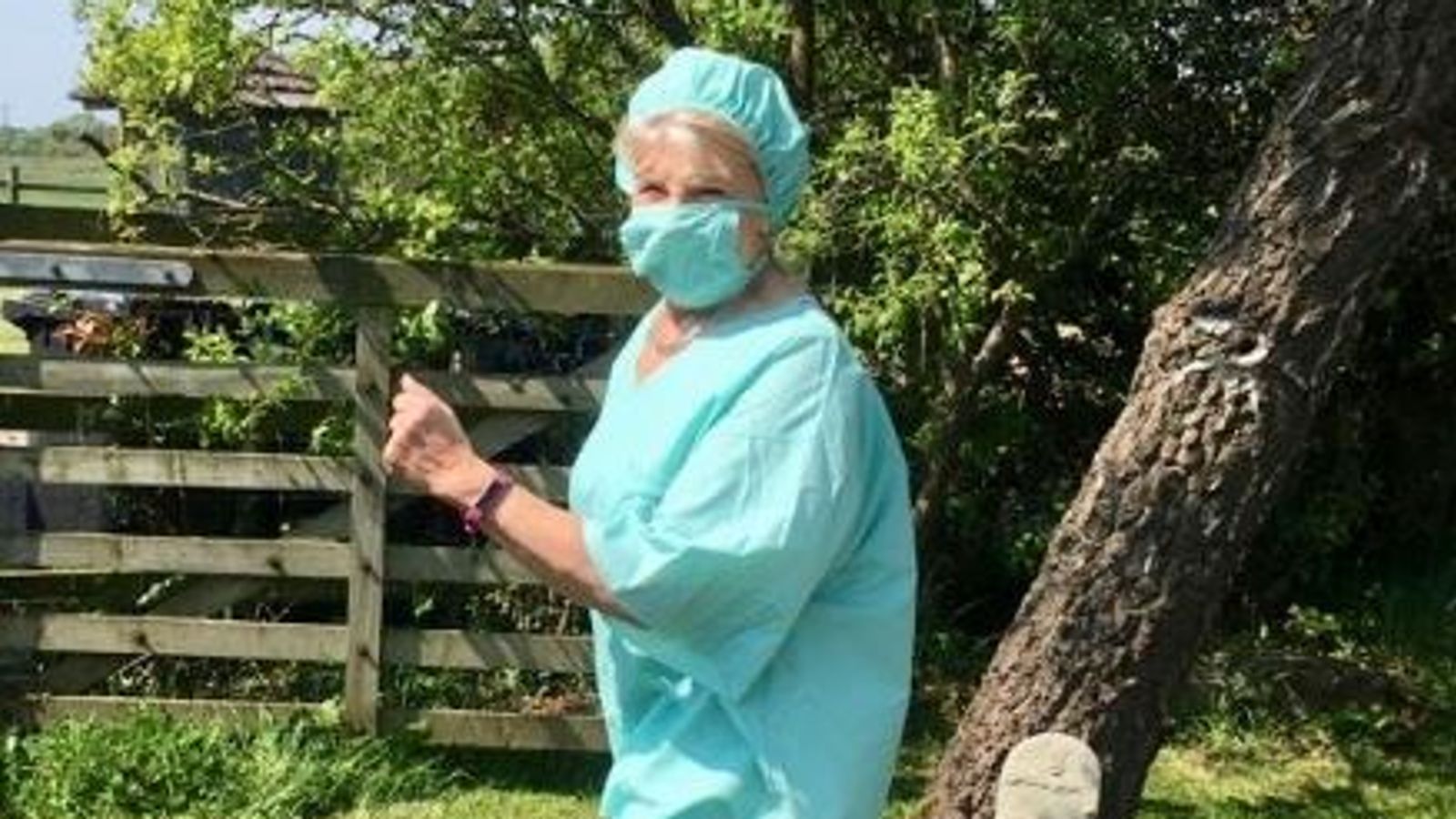 Coronavirus: London Marathon runners undertake 2.6 Challenge to help ...