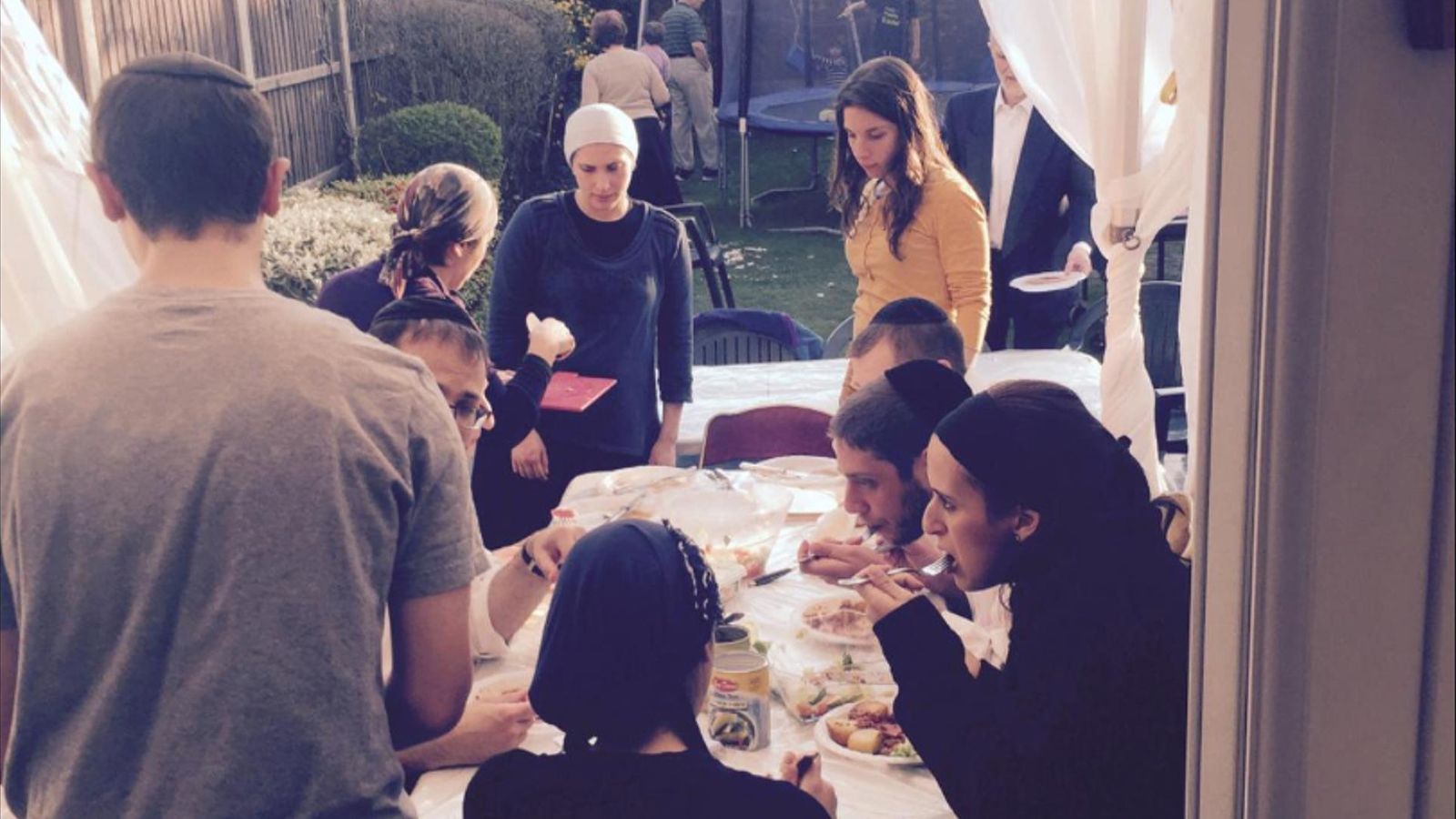 Coronavirus: Jewish communities asked to stay apart for Passover | UK ...